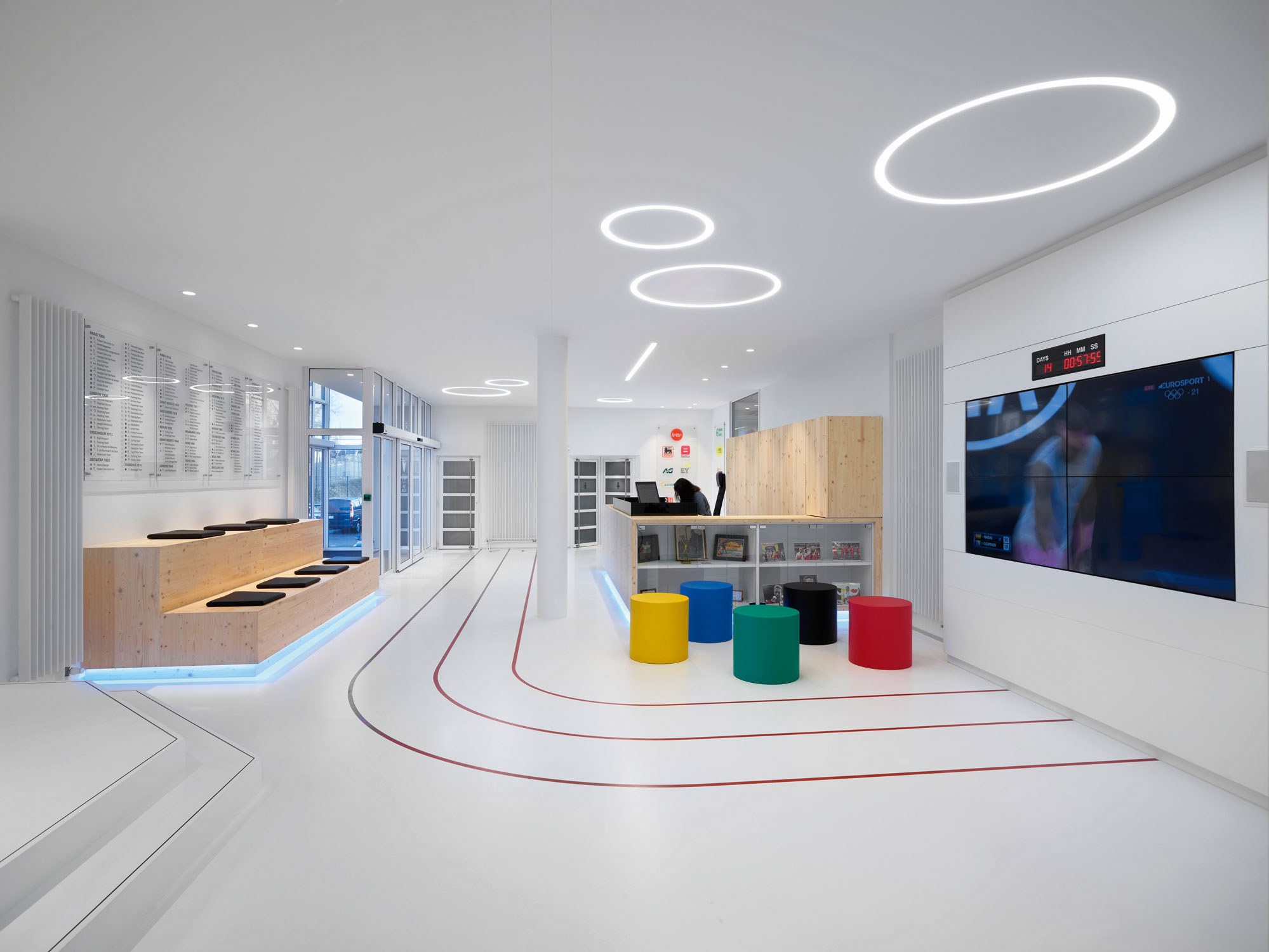 SUPER-OH TRIMLESS ceiling lamp By Delta Light
