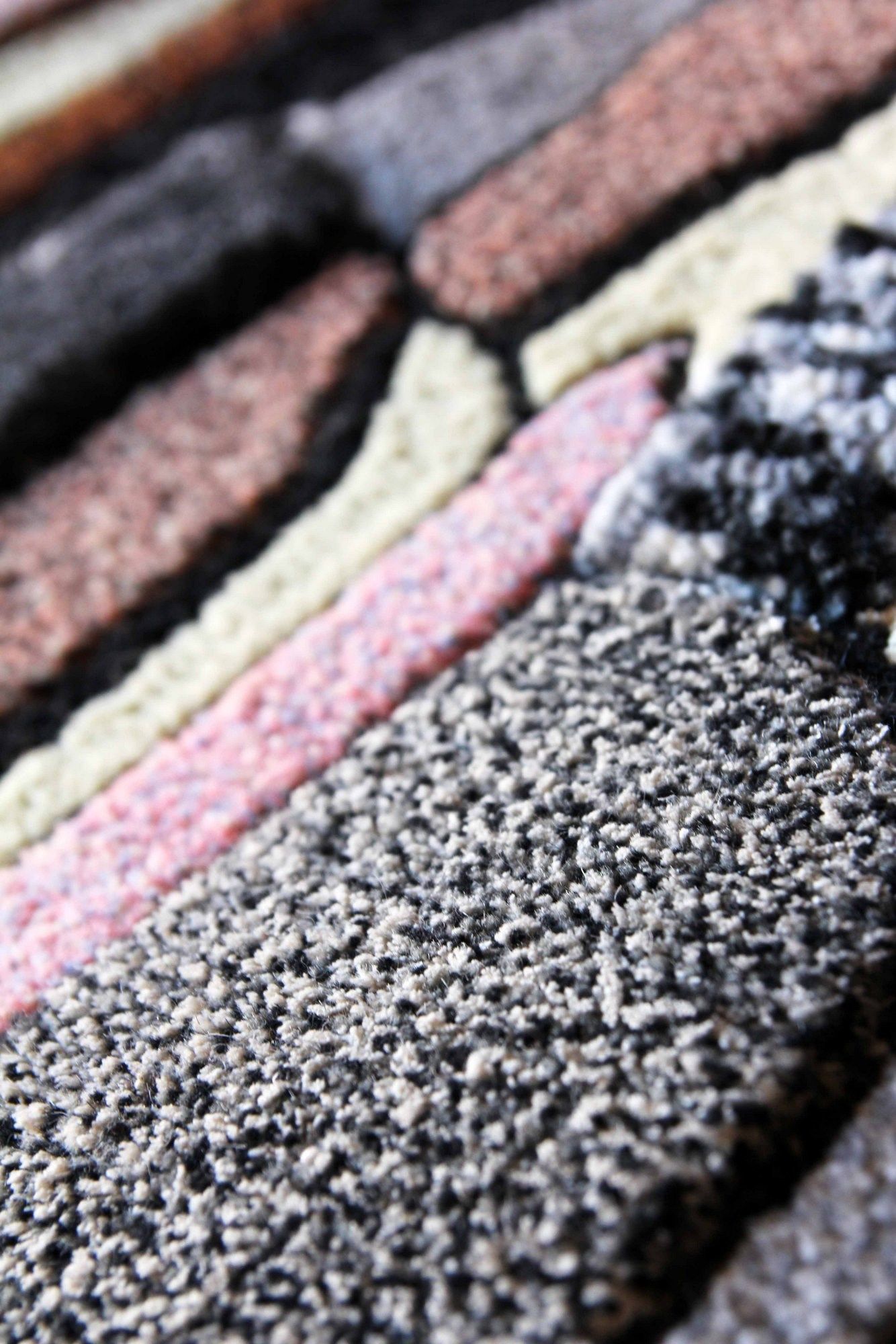 Round rug SUPER ROUND Signature Collection By cc-tapis design Bethan ...