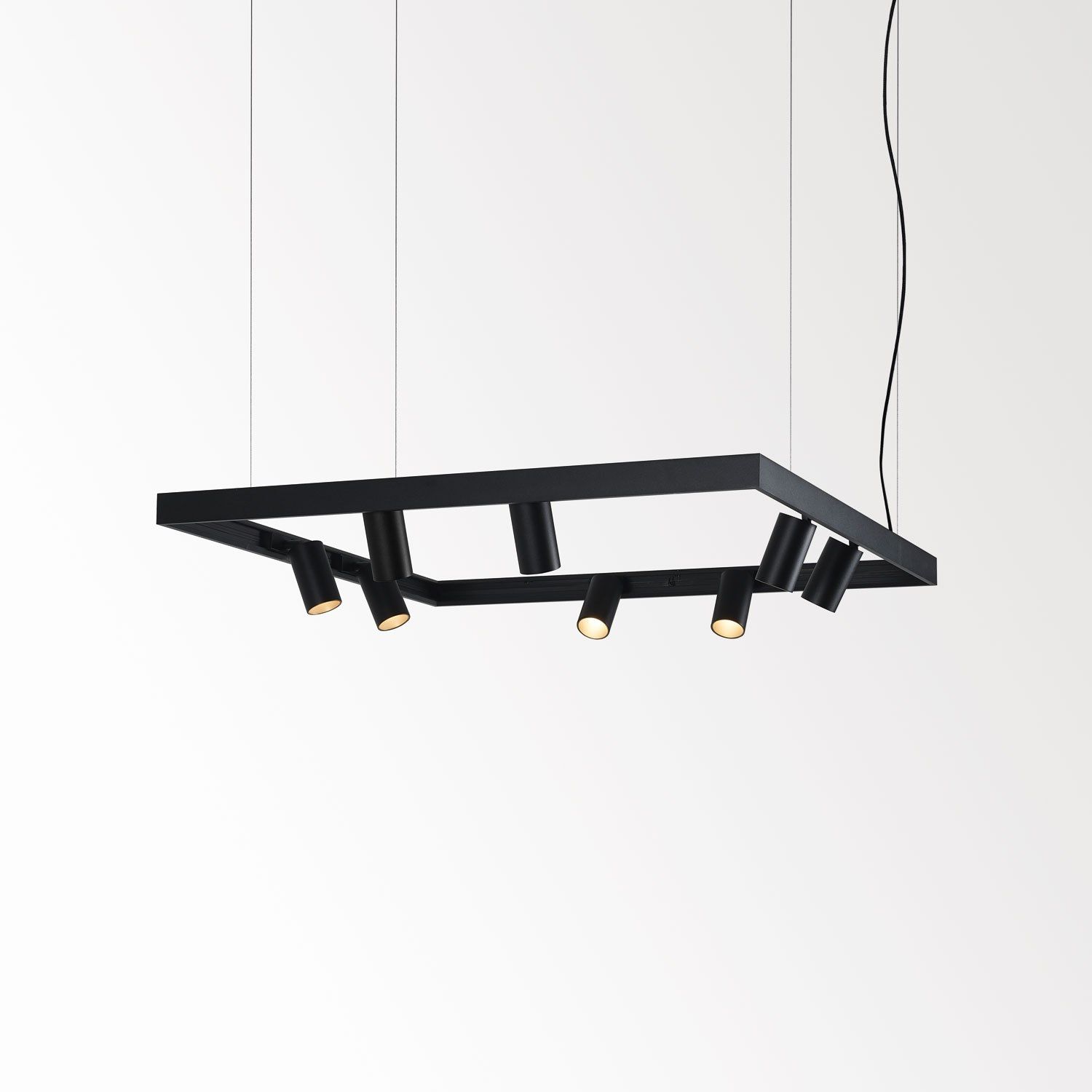 SUPERLOOP MDL LED pendant lamp By Delta Light