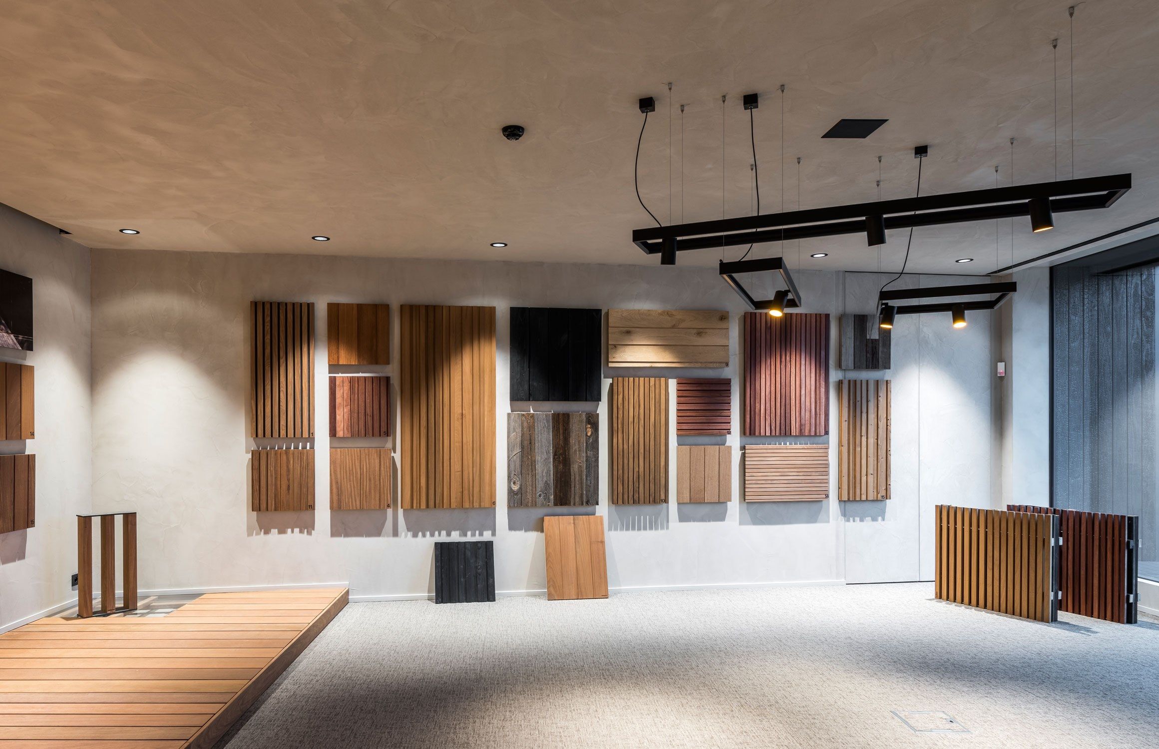 SUPERLOOP MDL LED pendant lamp By Delta Light