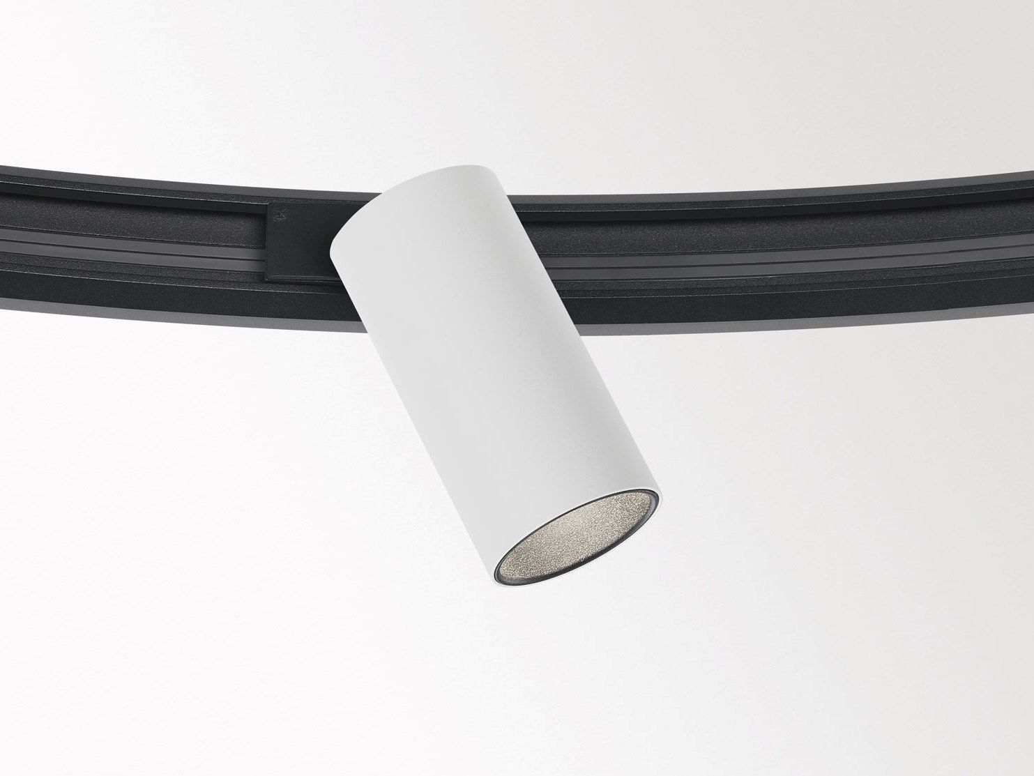 SUPERLOOP-SPY 66 MDL track-Light By Delta Light