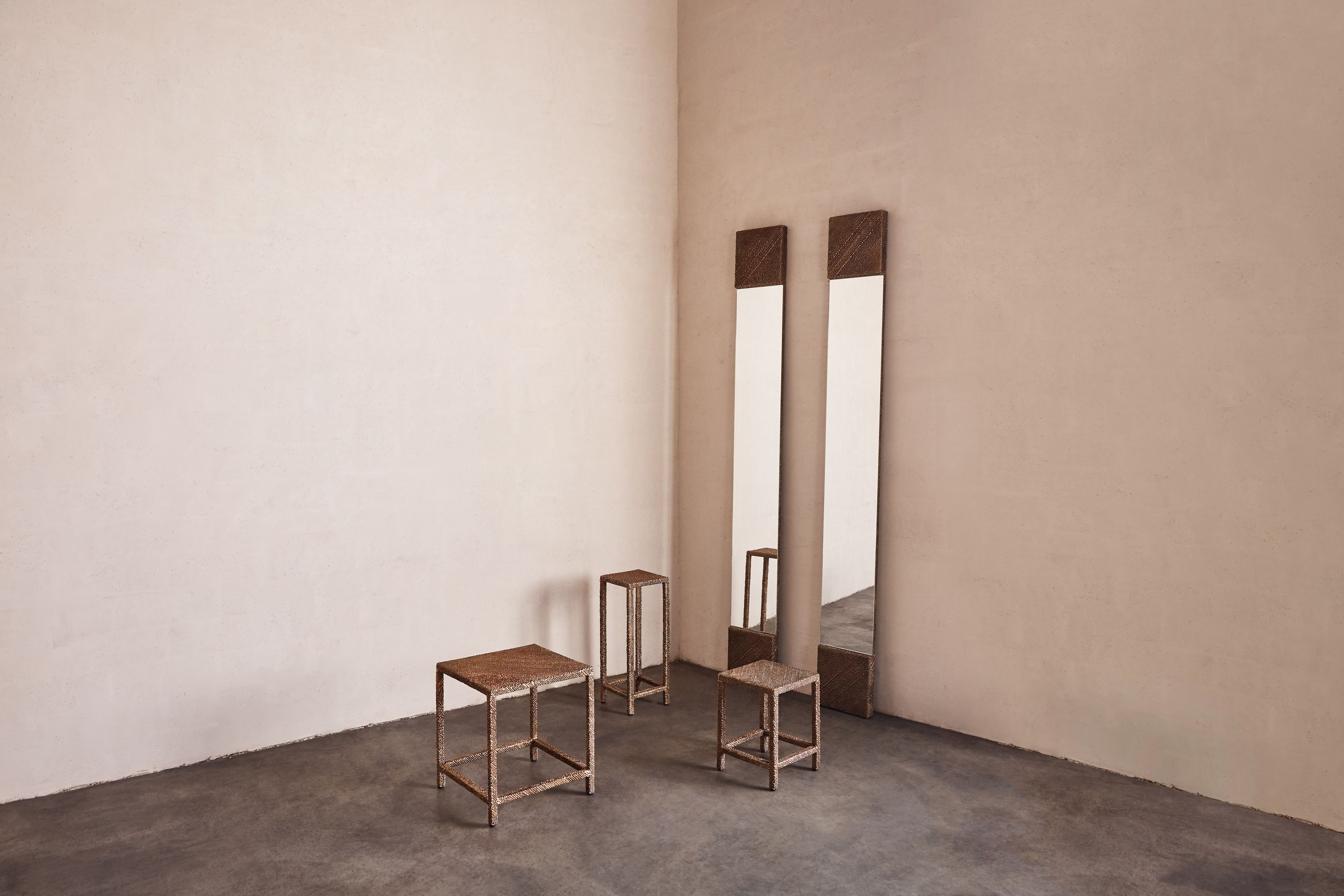 SUPERLUXE BALTHUS | Miroir sur pied By Kelly Wearstler design Kelly ...