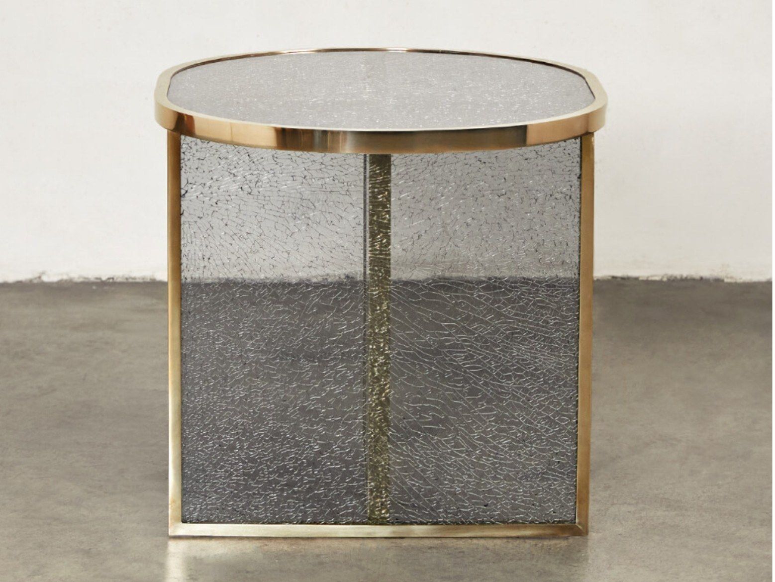 SUPERLUXE FRACTURED Glass coffee table By Kelly Wearstler