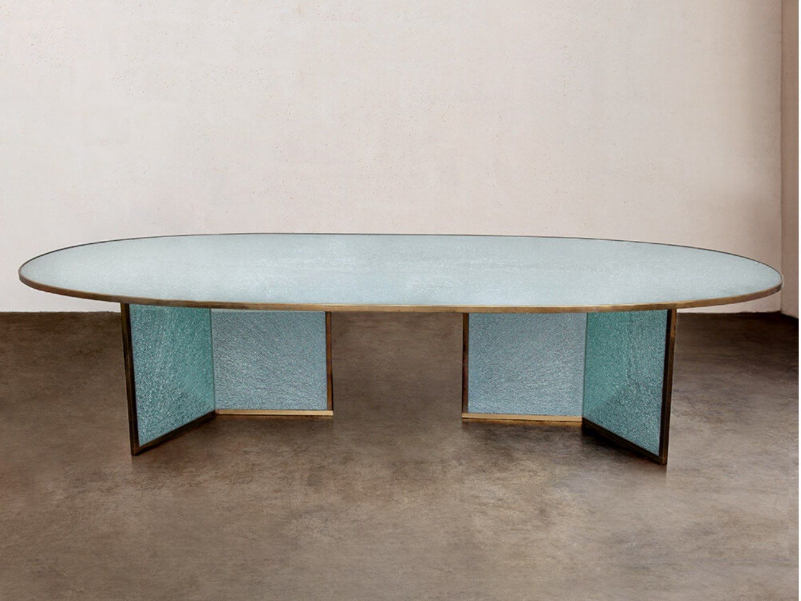 SUPERLUXE FRACTURED | Oval table By Kelly Wearstler design Kelly Wearstler