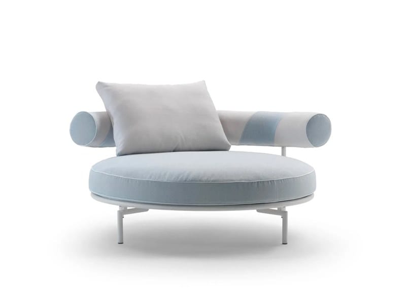 SUPERMAX OUTDOOR Round fabric garden sofa By Flexform | design Antonio Citterio