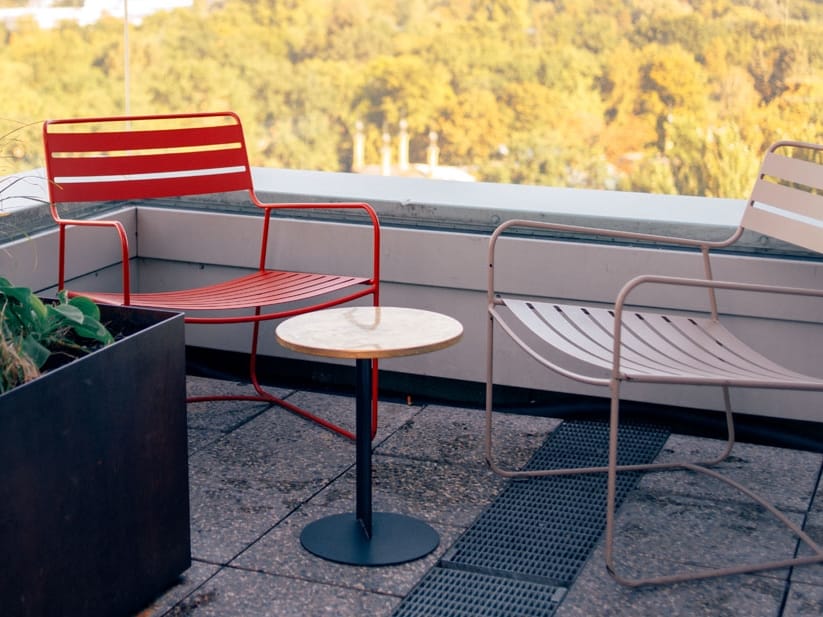 SURPRISING Easy chair By Fermob | design Guggenbichler design