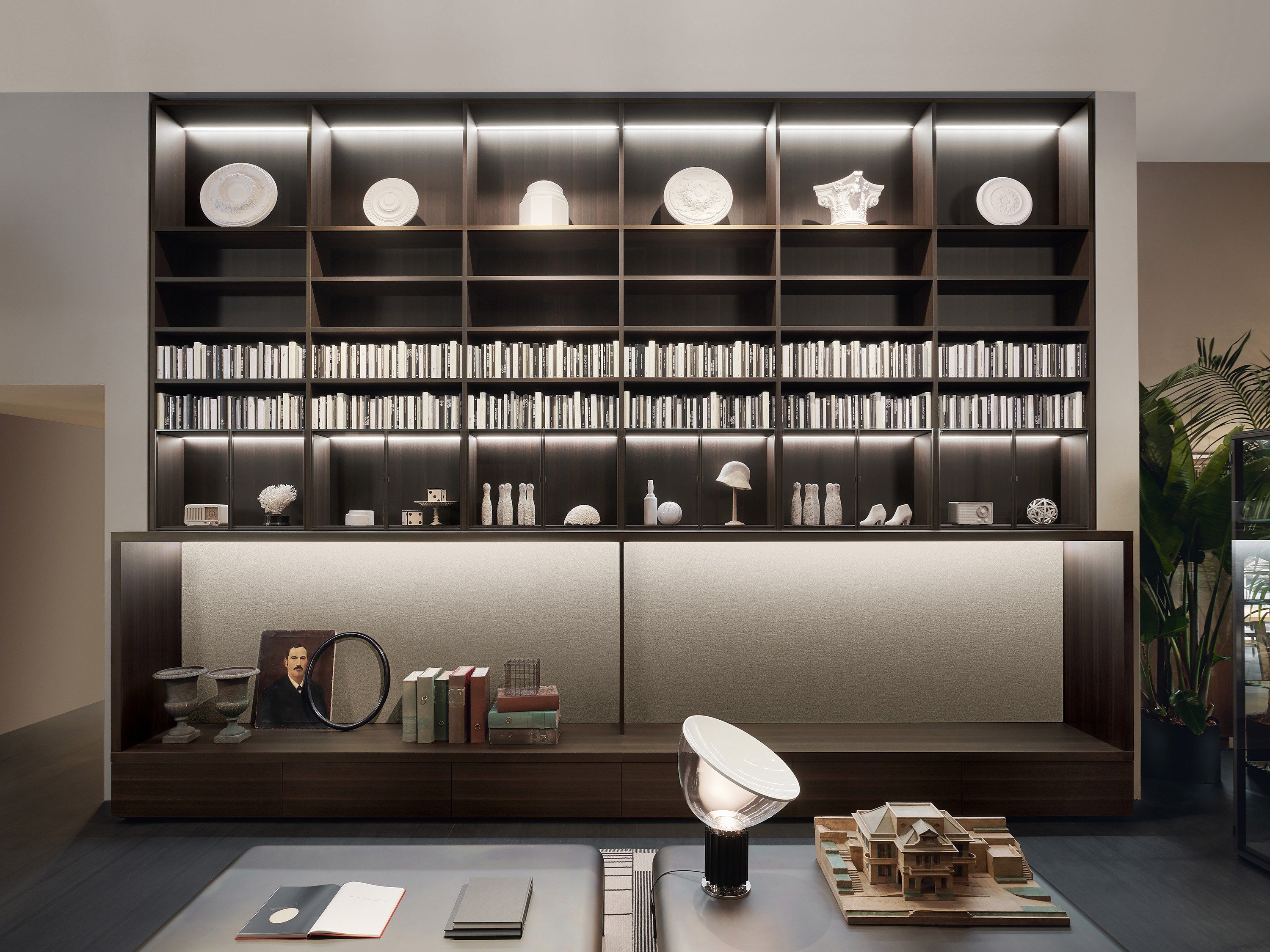 Wall-mounted walnut bookcase SYSTEM 2018 By Porro design Piero Lissoni