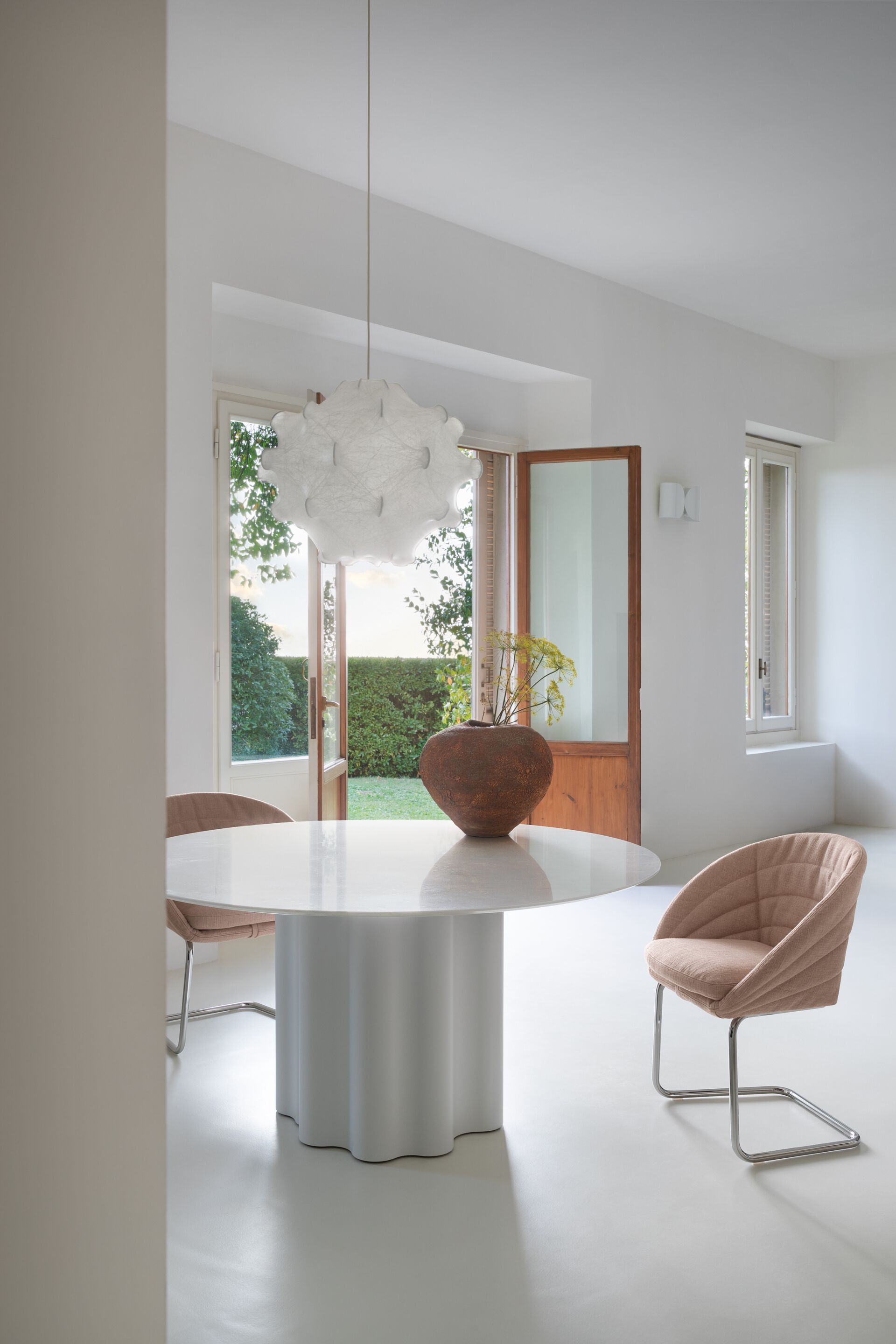 PETITE FLEUR 椅子 By Saba Italia