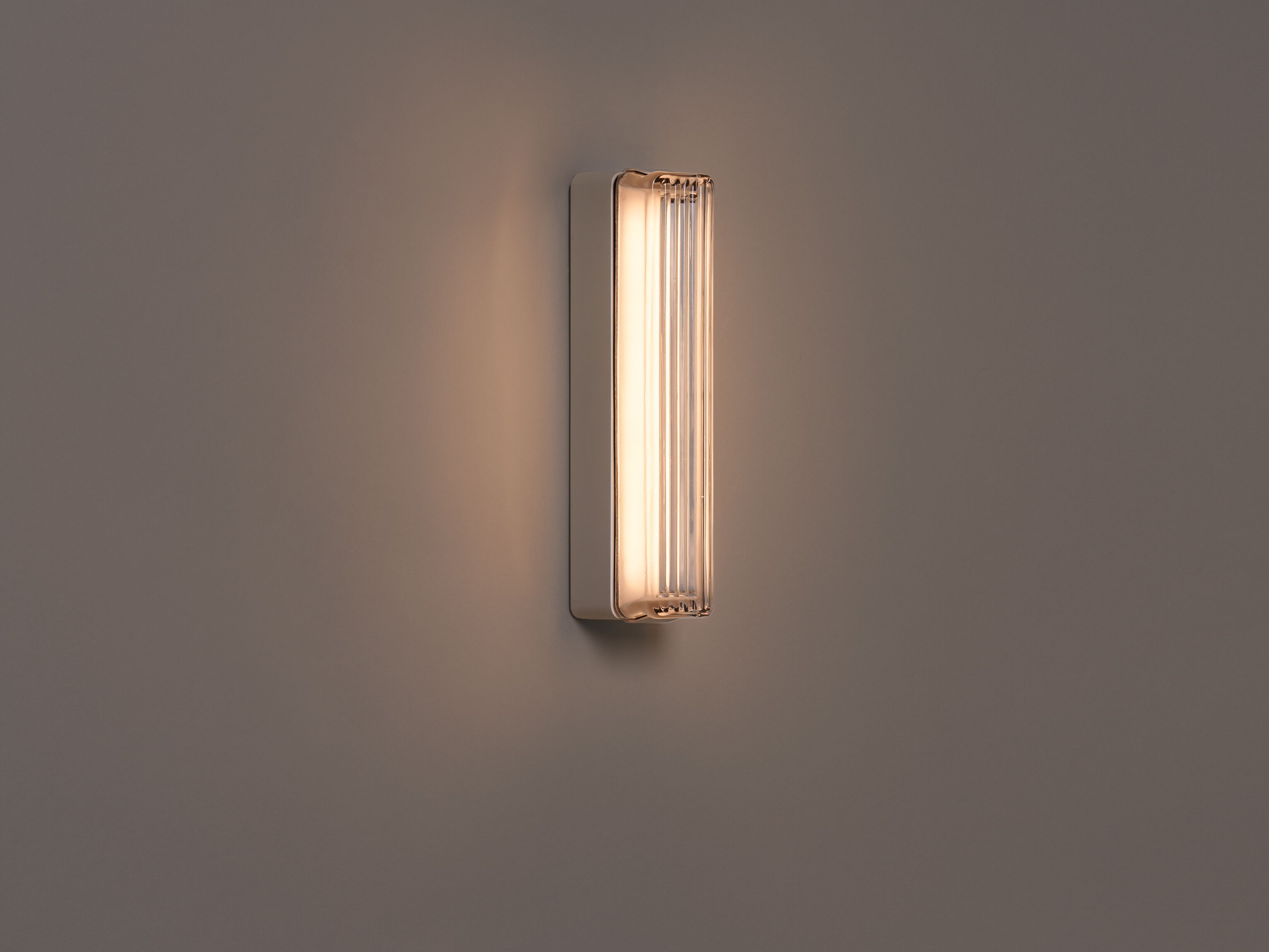 ESTADIO SINGULAR Steplight By Santa & Cole | design Miguel Milà