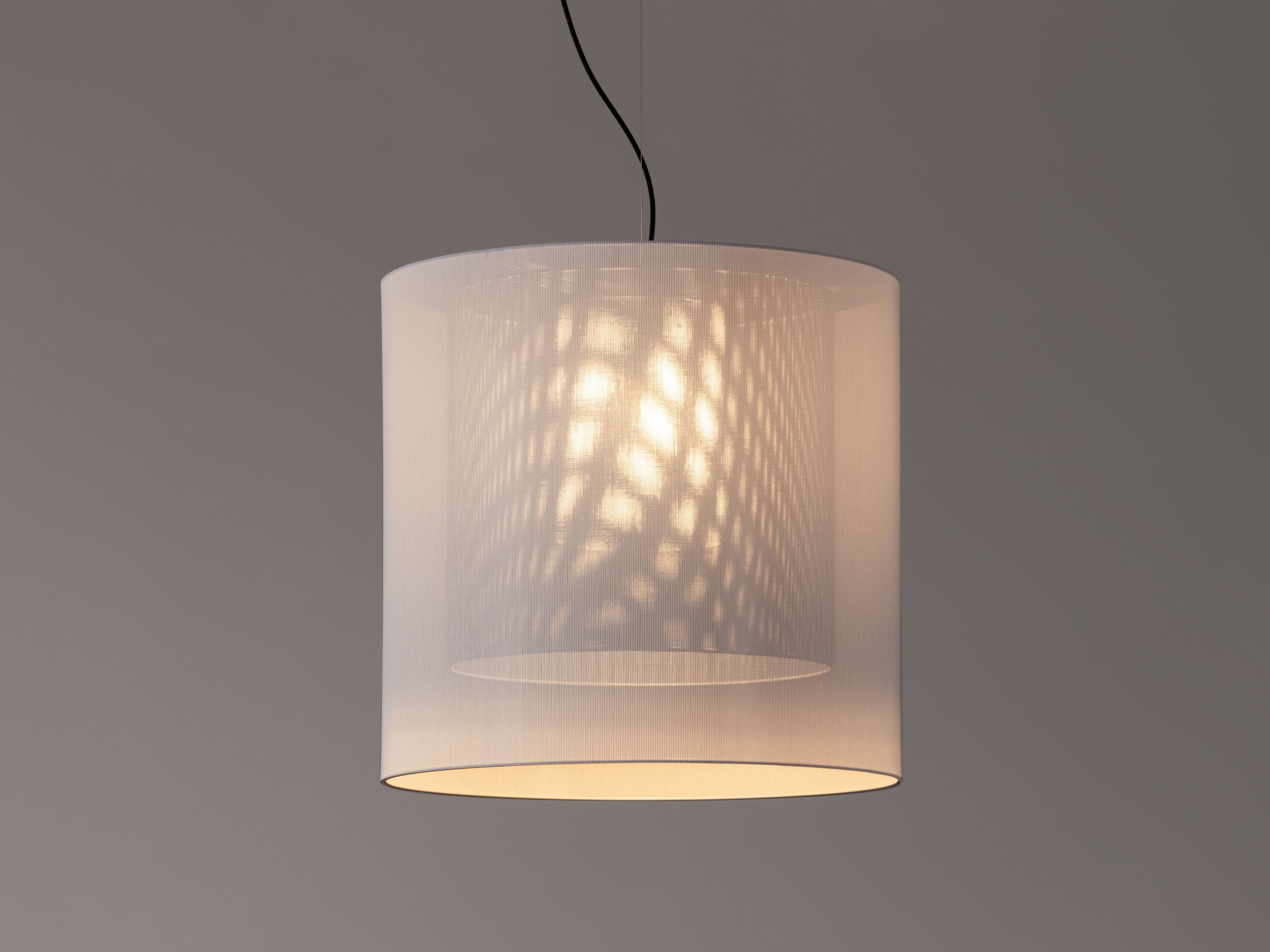 MOARÉ LED polyester pendant lamp By Santa & Cole | design Antoni Arola