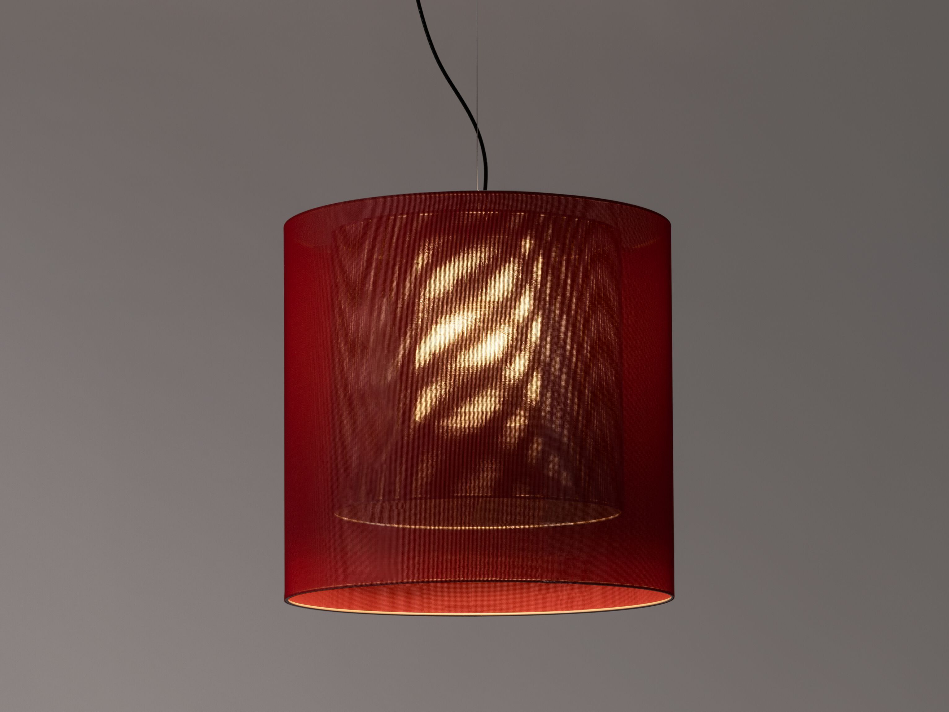 MOARÉ LED polyester pendant lamp By Santa & Cole | design Antoni Arola