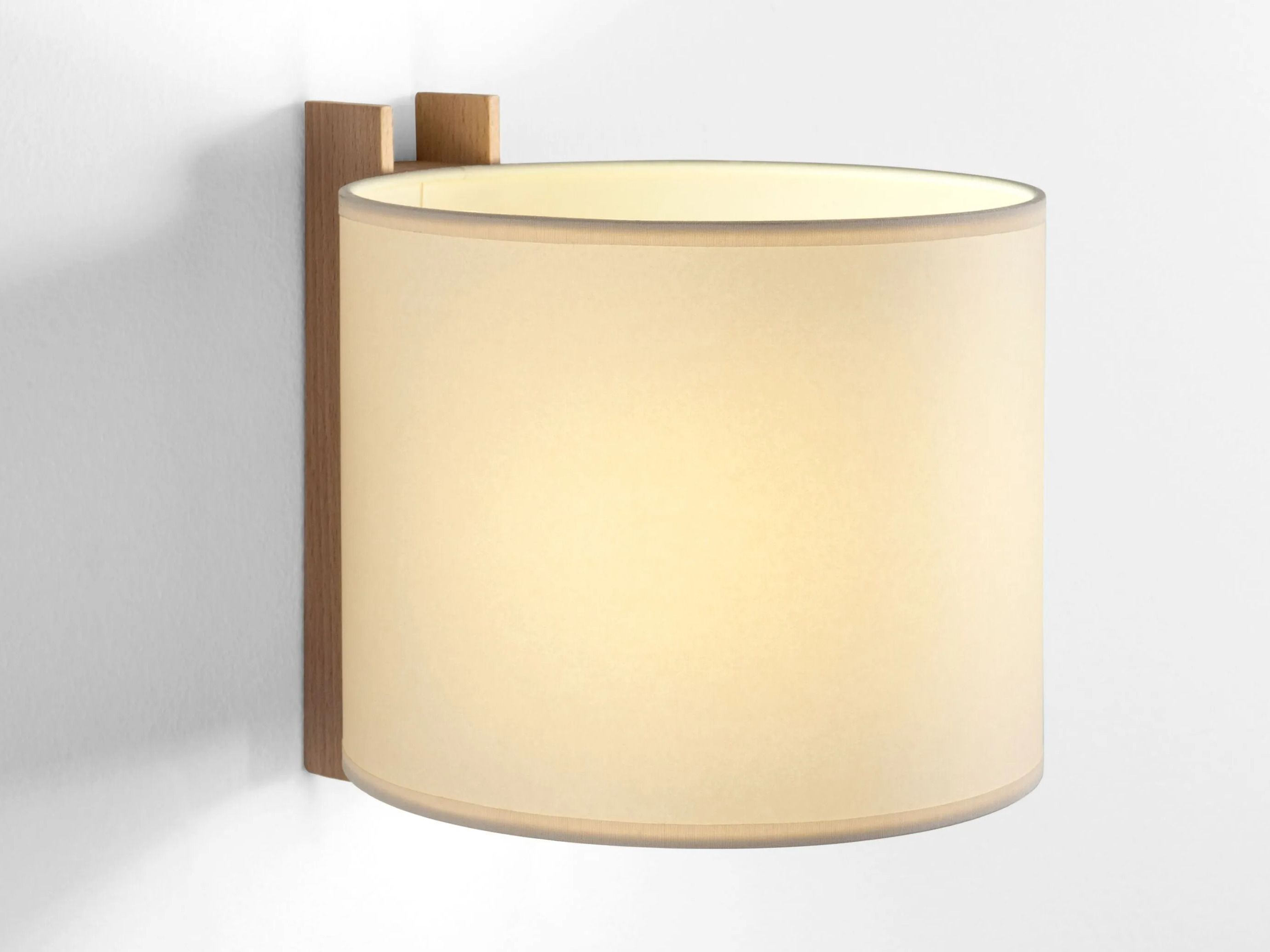 TMM CORTO LED parchment paper wall light By Santa & Cole | design ...
