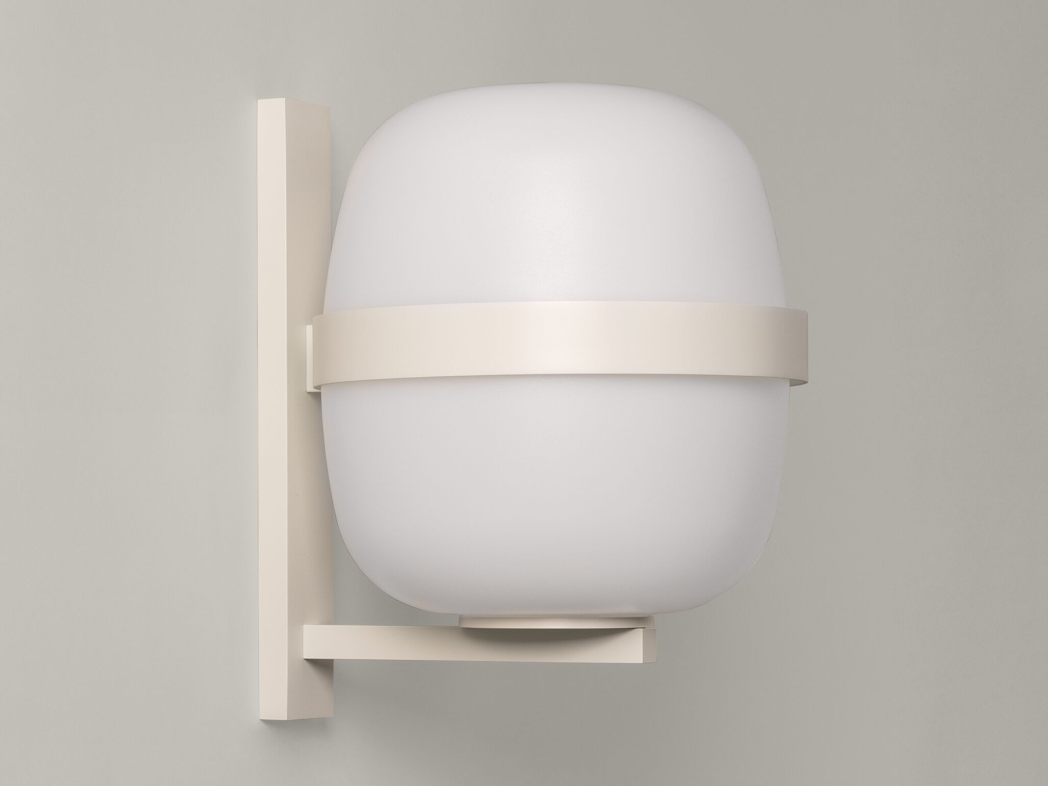 WALLY CESTA Wandleuchte By Santa & Cole | design Miguel Milà