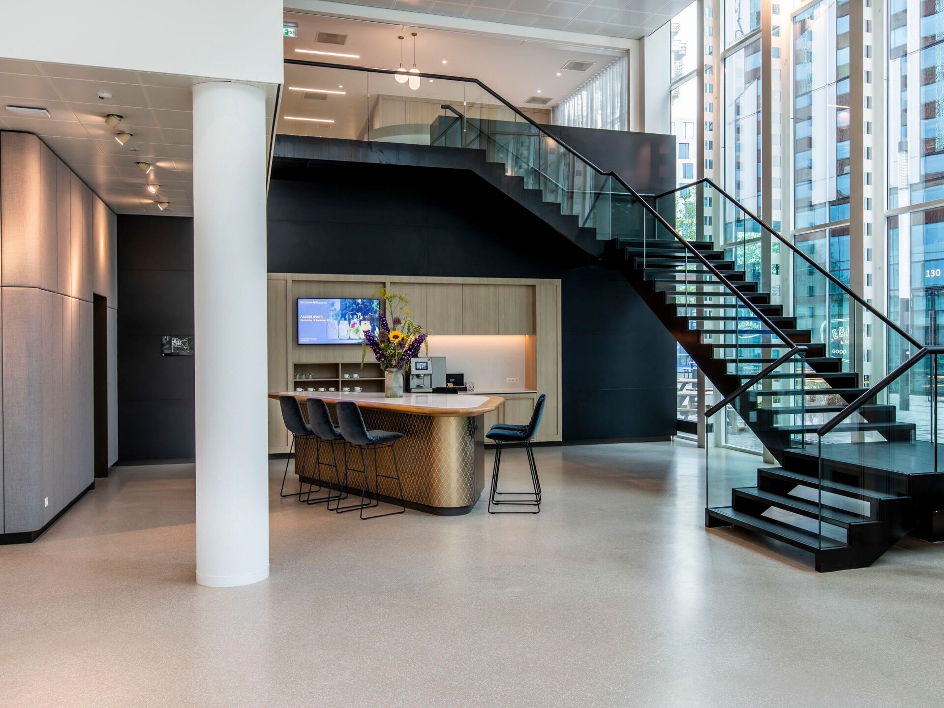 TITAN Continuous flooring By Senso