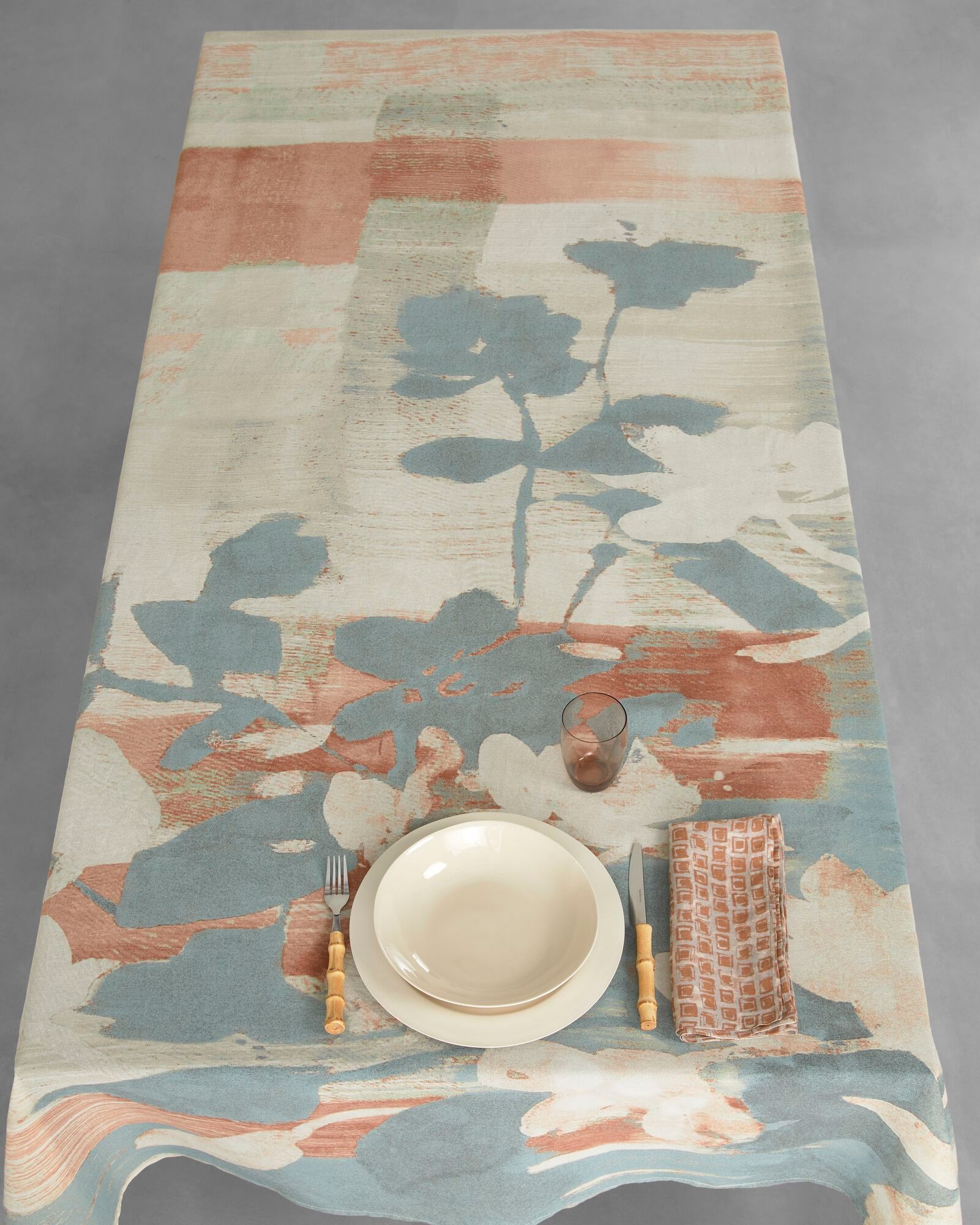 SKETCH Tablecloth By Society Limonta