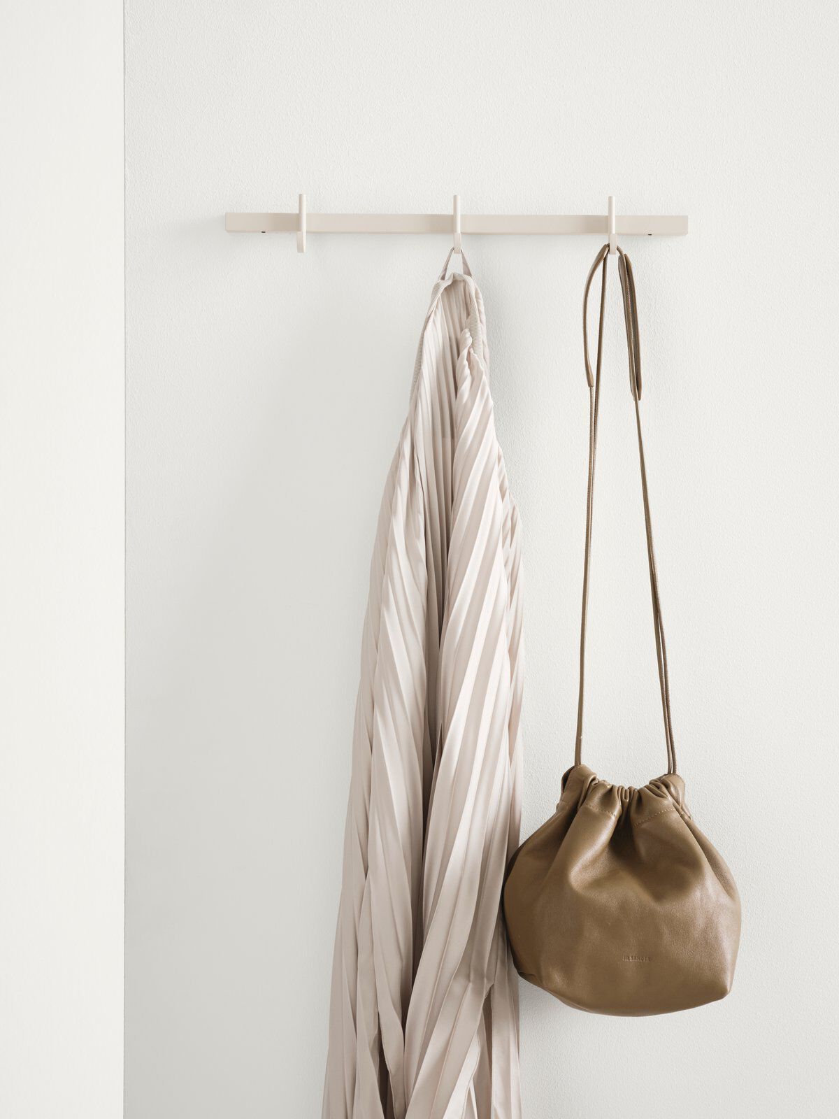 RELIEF Coat rack By String Furniture