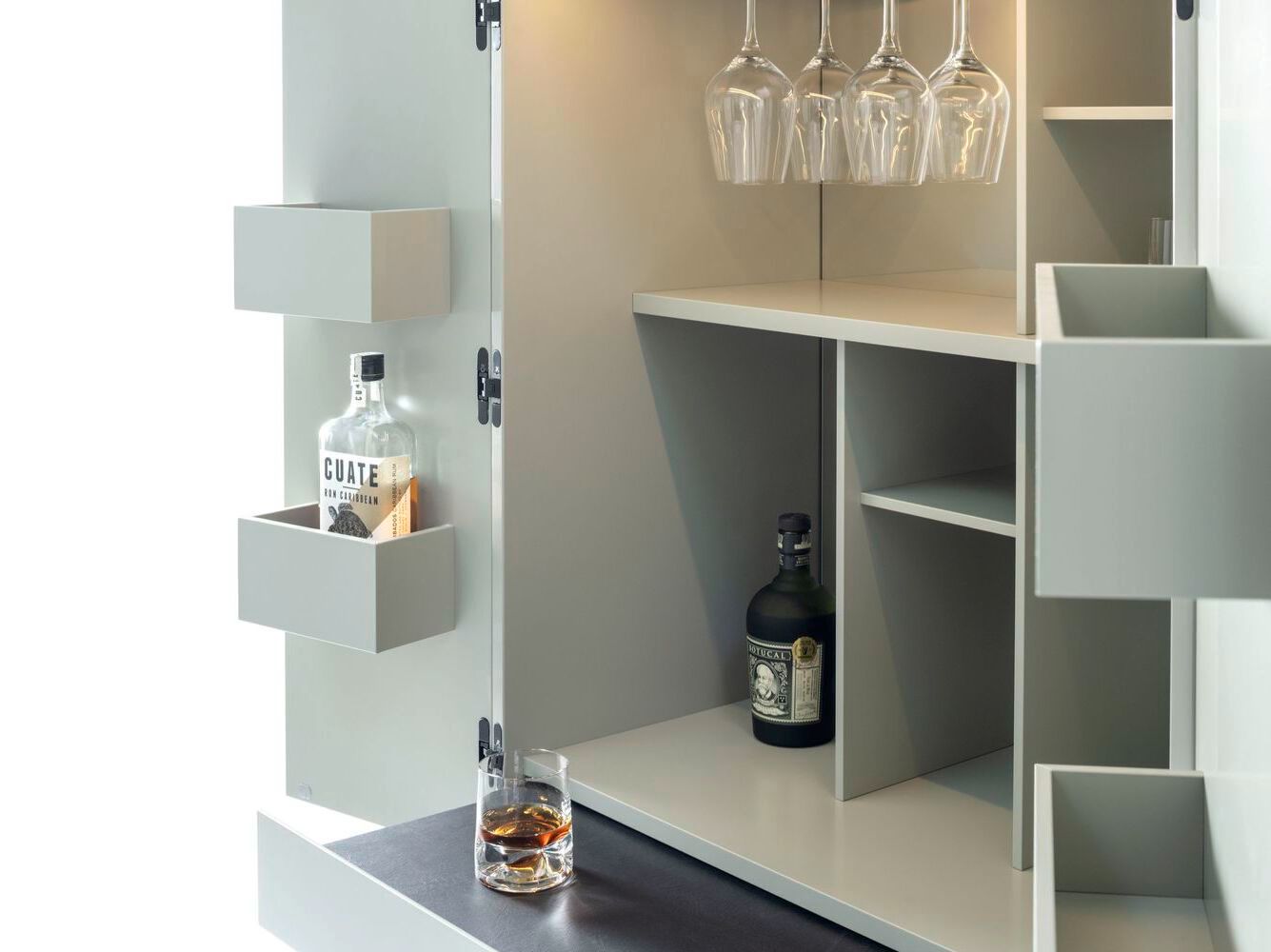 CUBO Bar cabinet By Sudbrock Möbelwerk