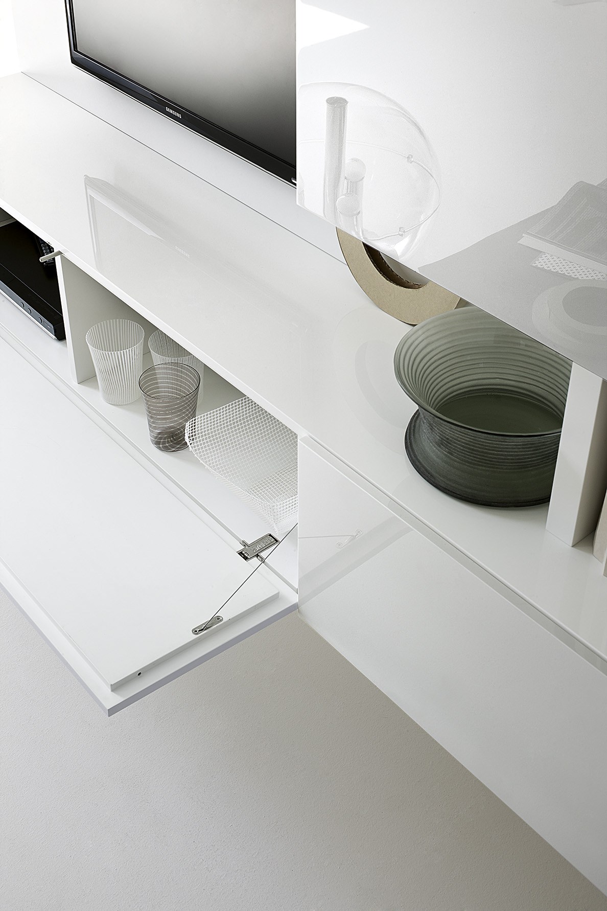 T030 | Mueble modular de pared By Lema diseño Piero Lissoni