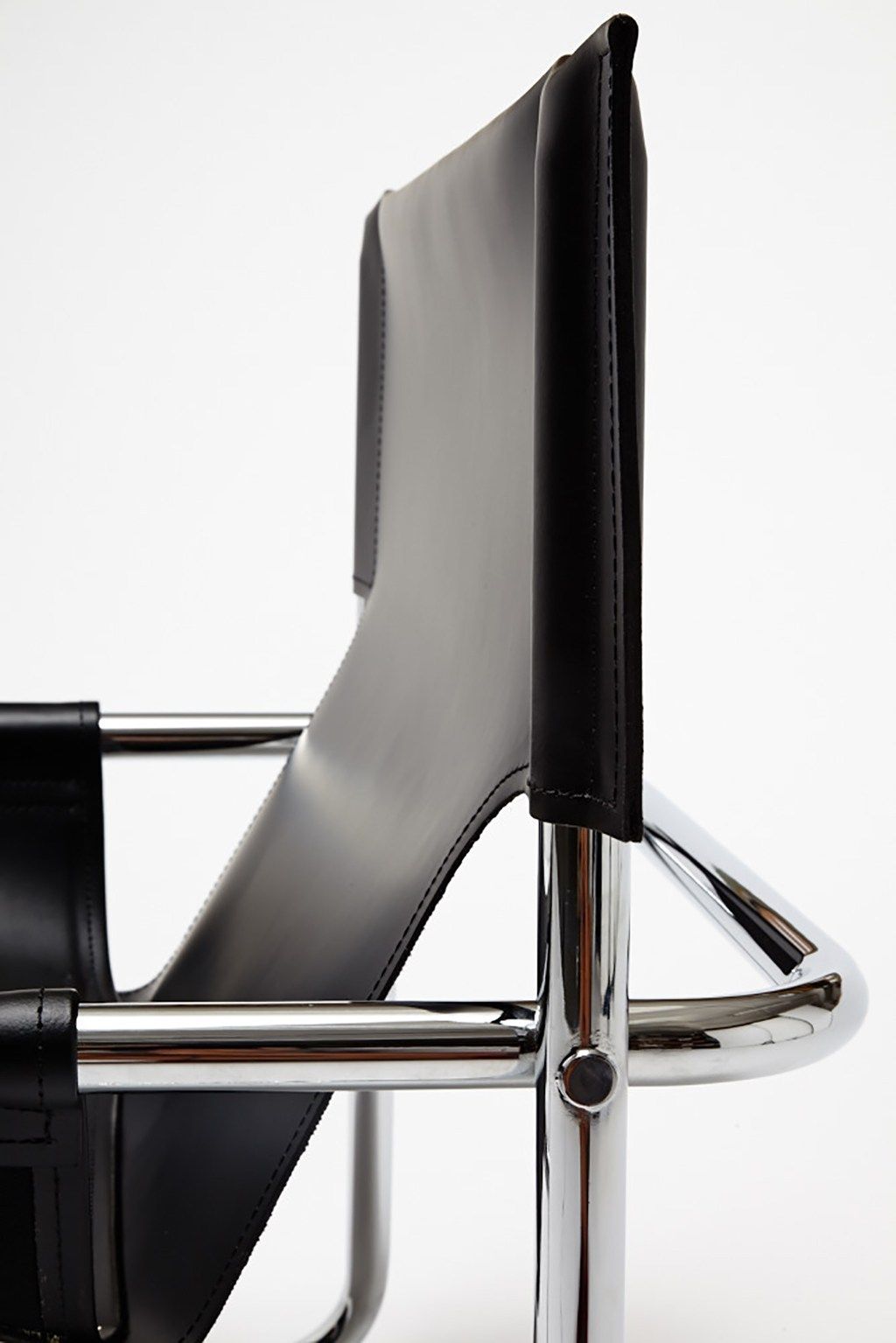 T1 Easy chair By OMK