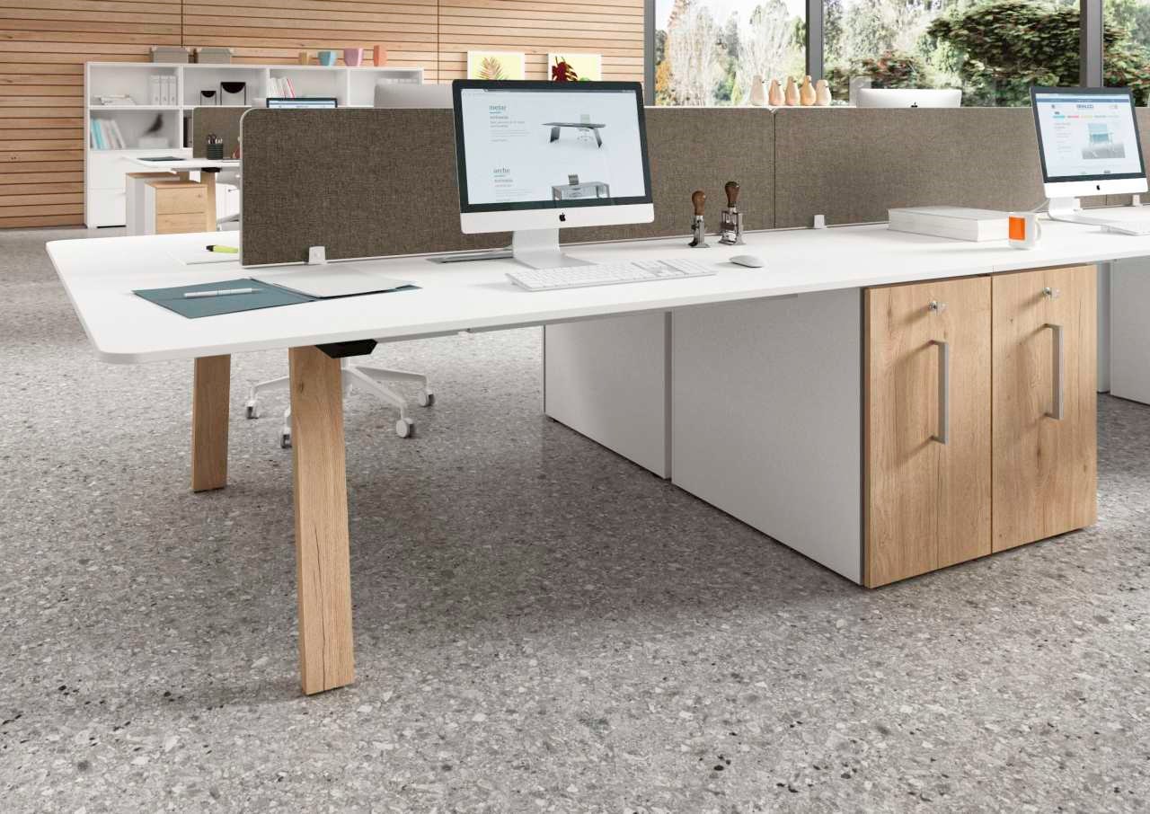 TAKE OFF EVOLUTION COUNTRY | Office desk By Bralco