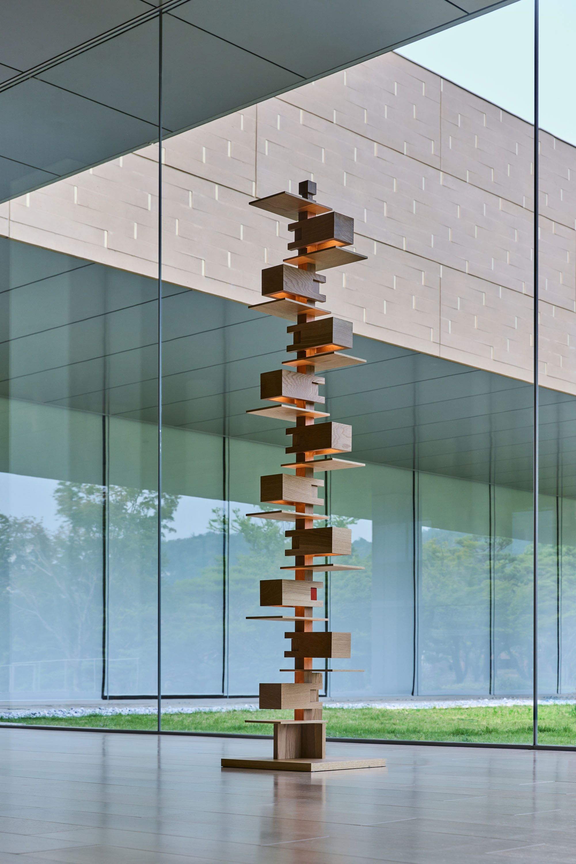 TALIESIN® 2 Floor lamp By YAMAGIWA | design Frank Lloyd Wright