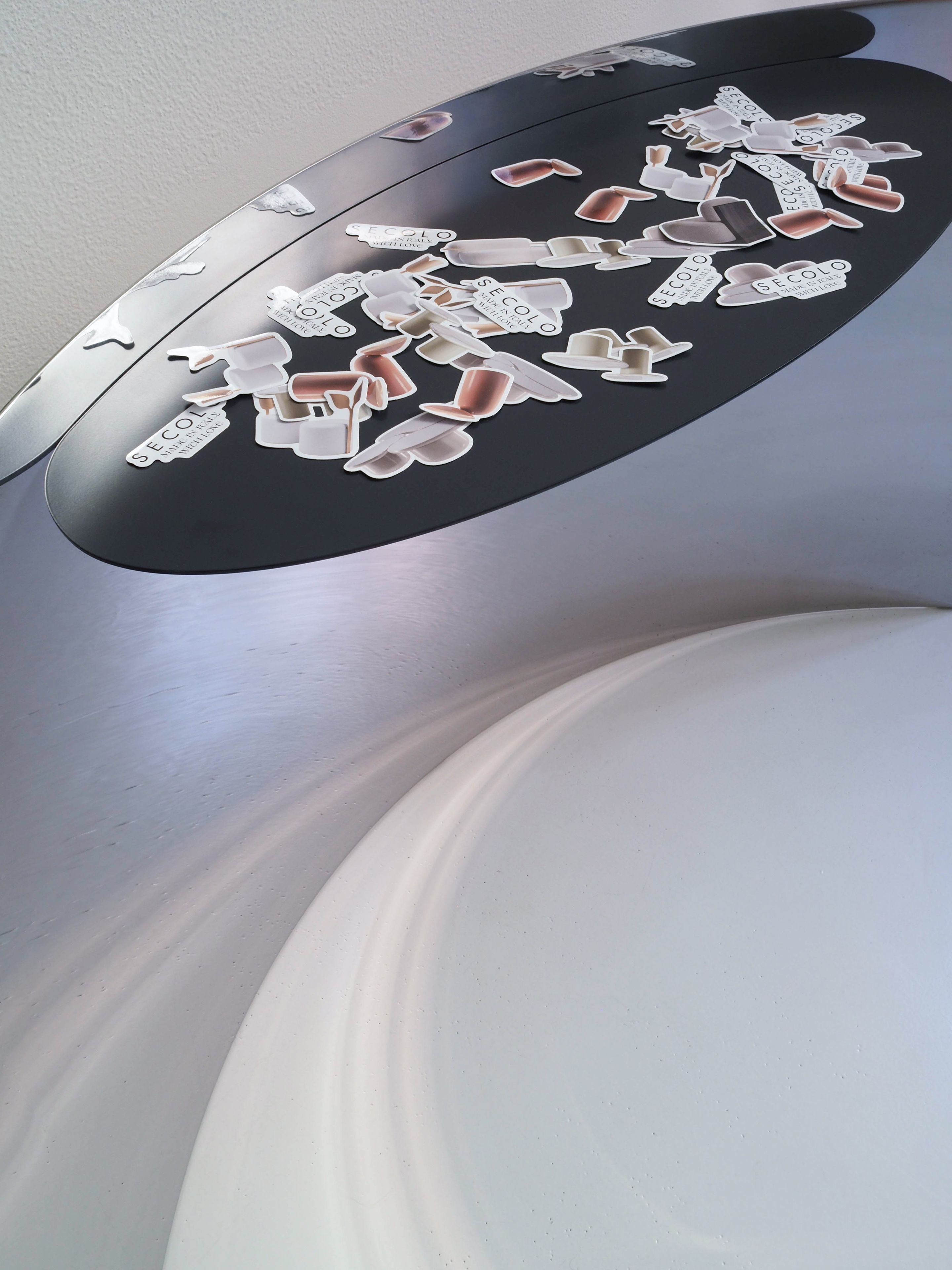 TANGENT Metal console table By Secolo | design Artefatto