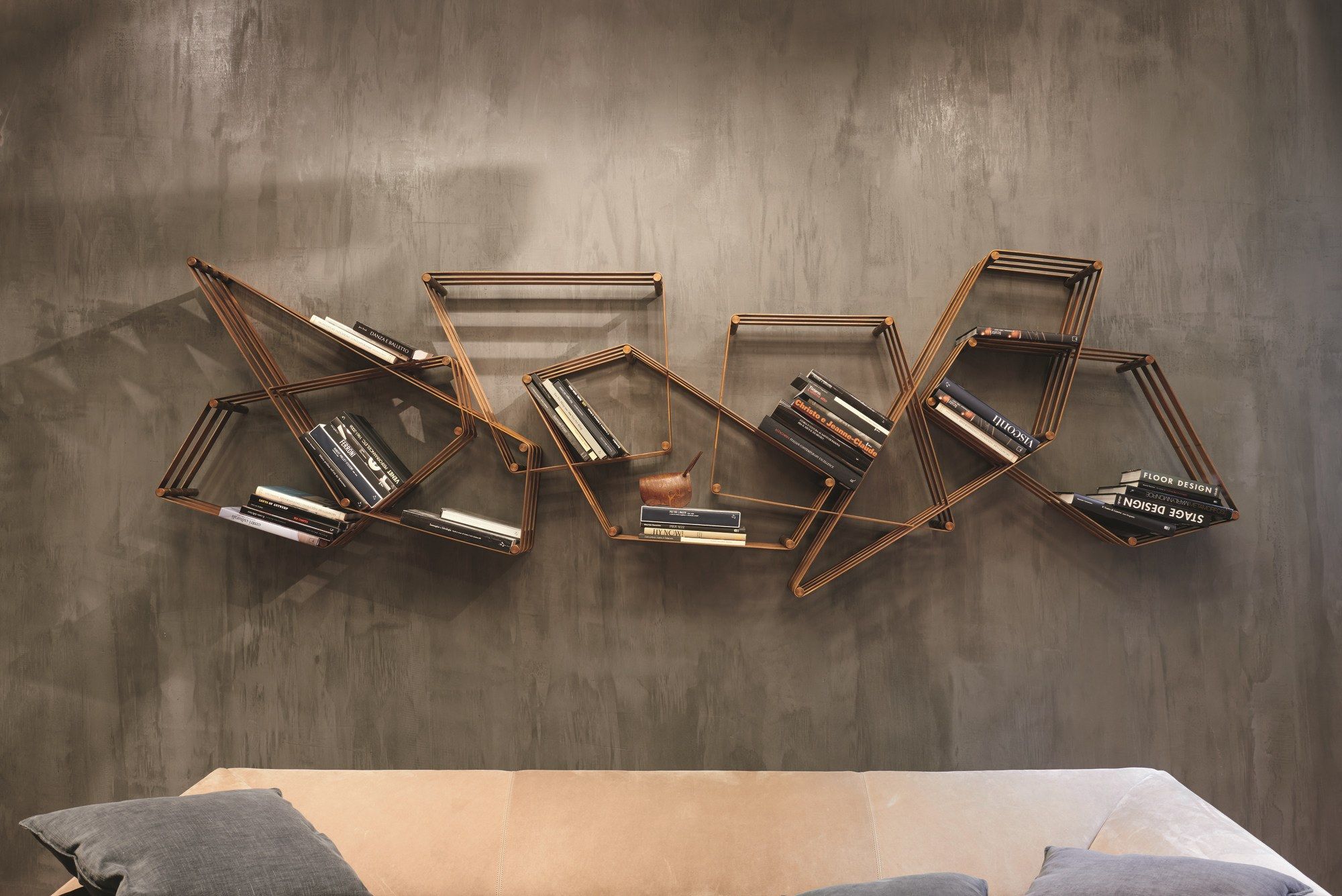 Wall-mounted sectional brass bookcase TANGRAM By Henge design Massimo ...