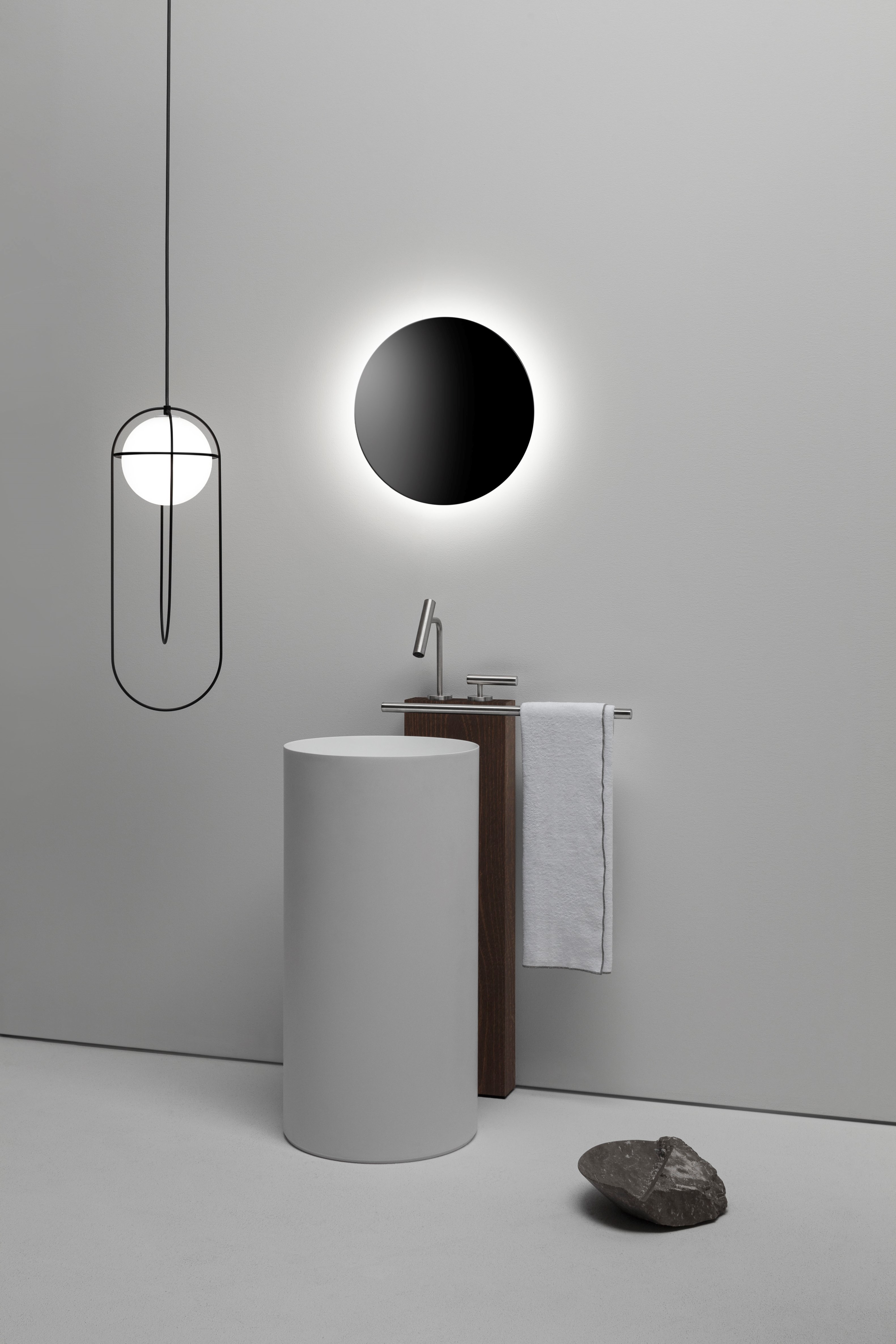TAP HOLDER Floor standing stainless steel and wood washbasin tap holder ...