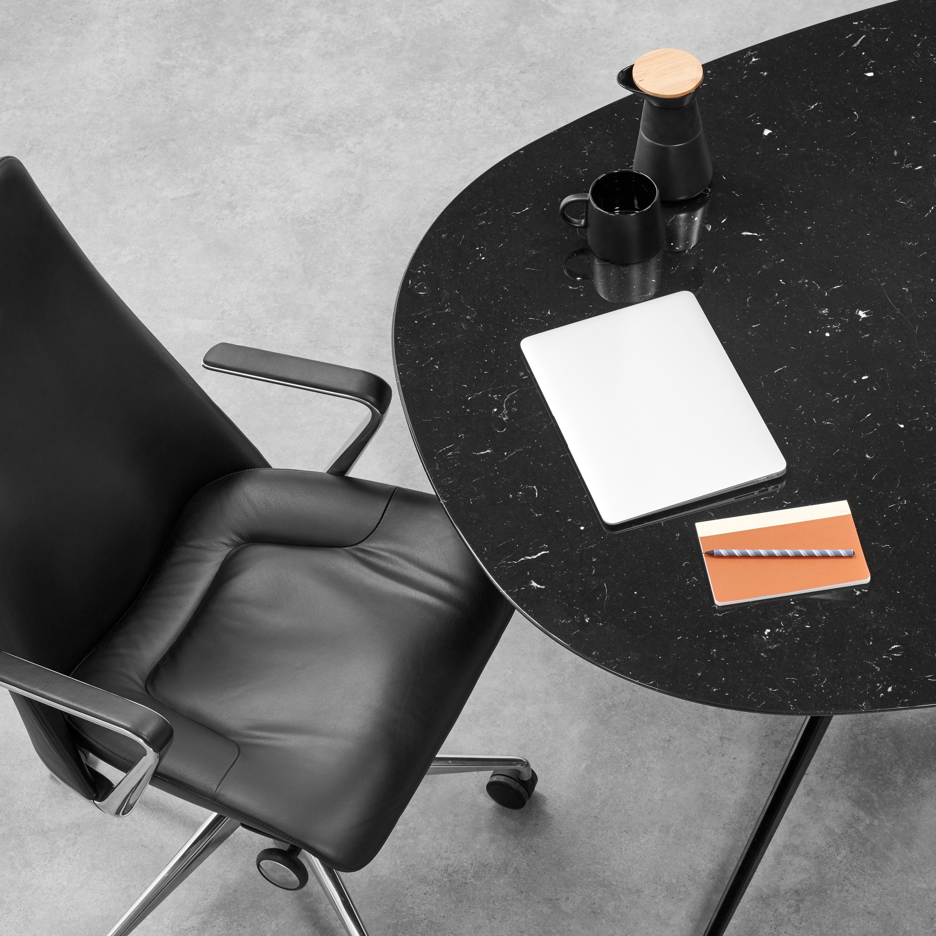 TAPER Swivel high-back leather executive chair By Herman Miller ...