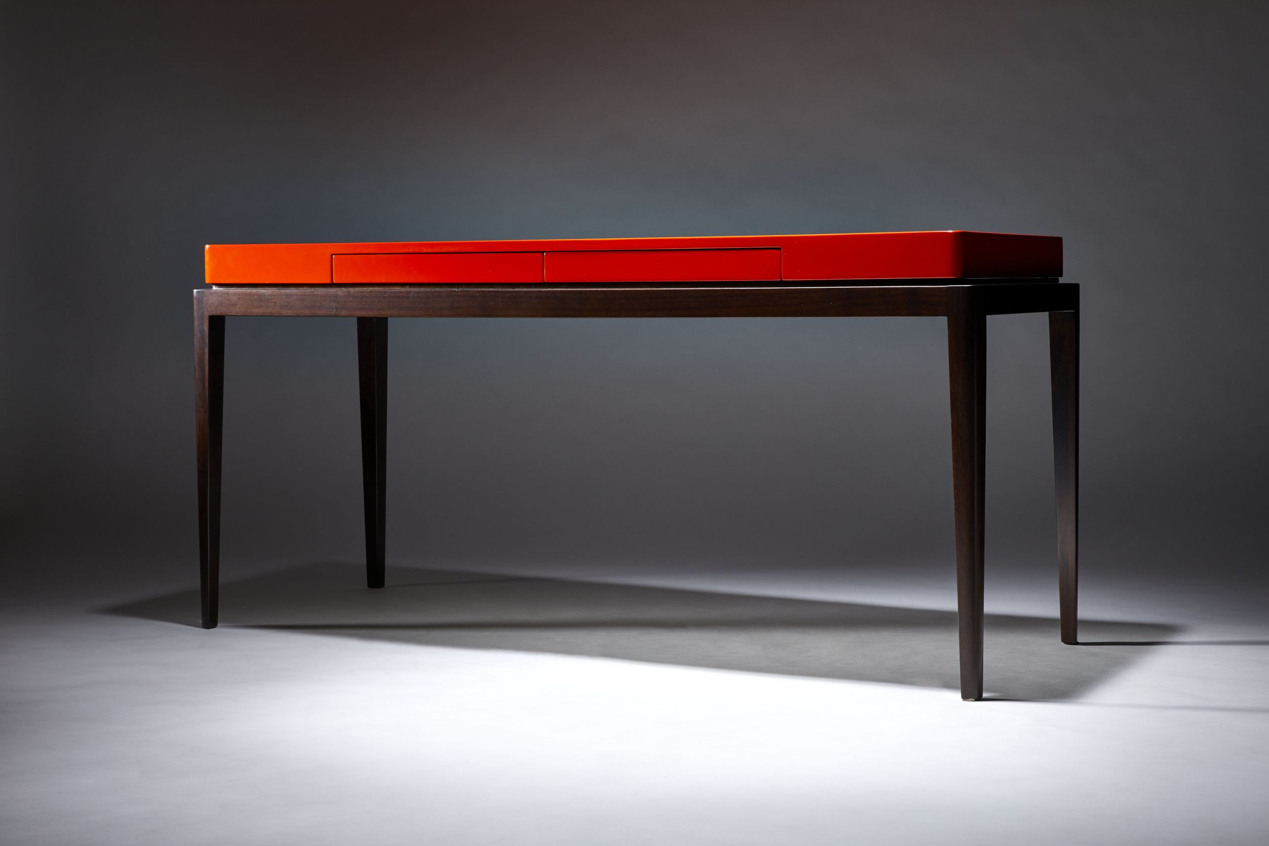 TARA | Writing desk By REDA AMALOU DESIGN design Reda Amalou