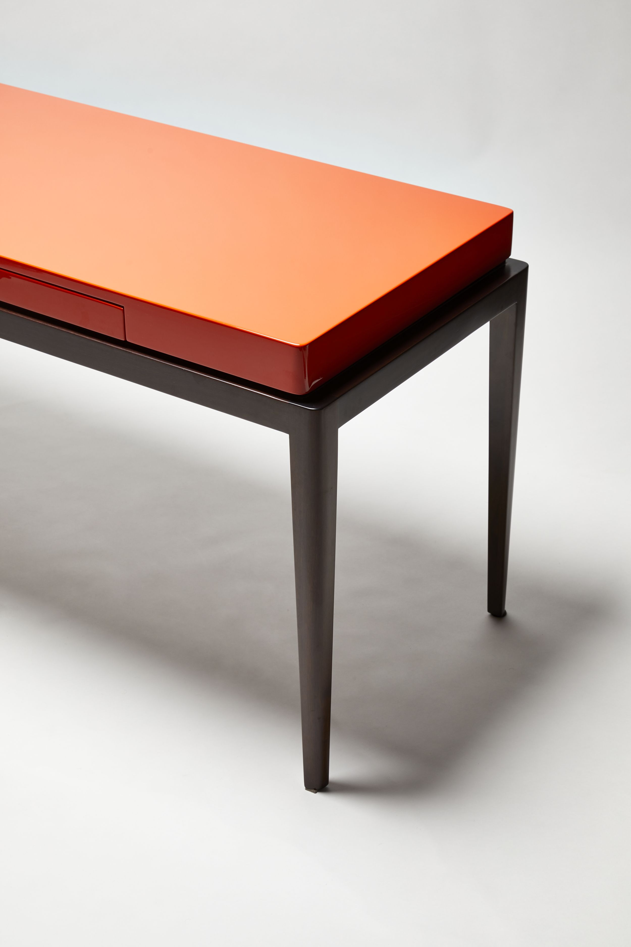 TARA | Writing desk By REDA AMALOU DESIGN design Reda Amalou