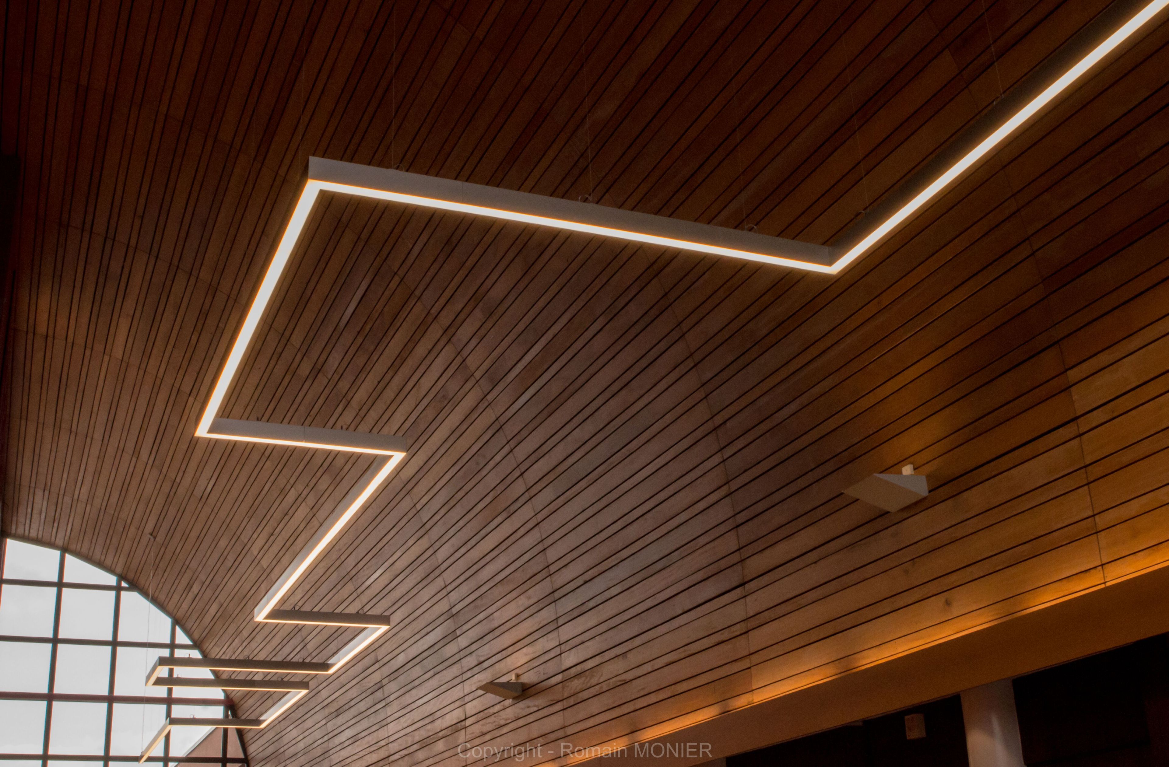 LOGICO SYSTEM Illuminazione a binario By TARGETTI