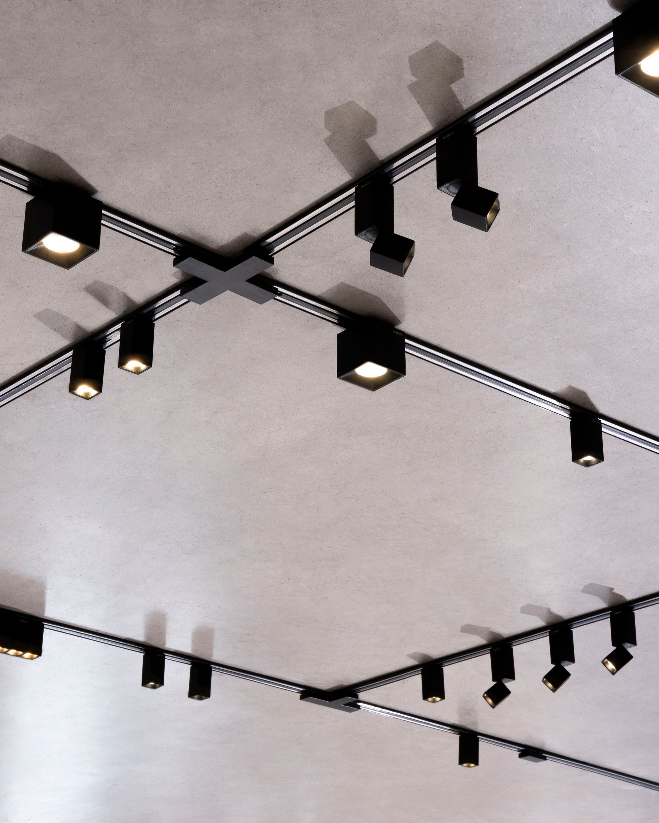 OZ Track-Light By TARGETTI