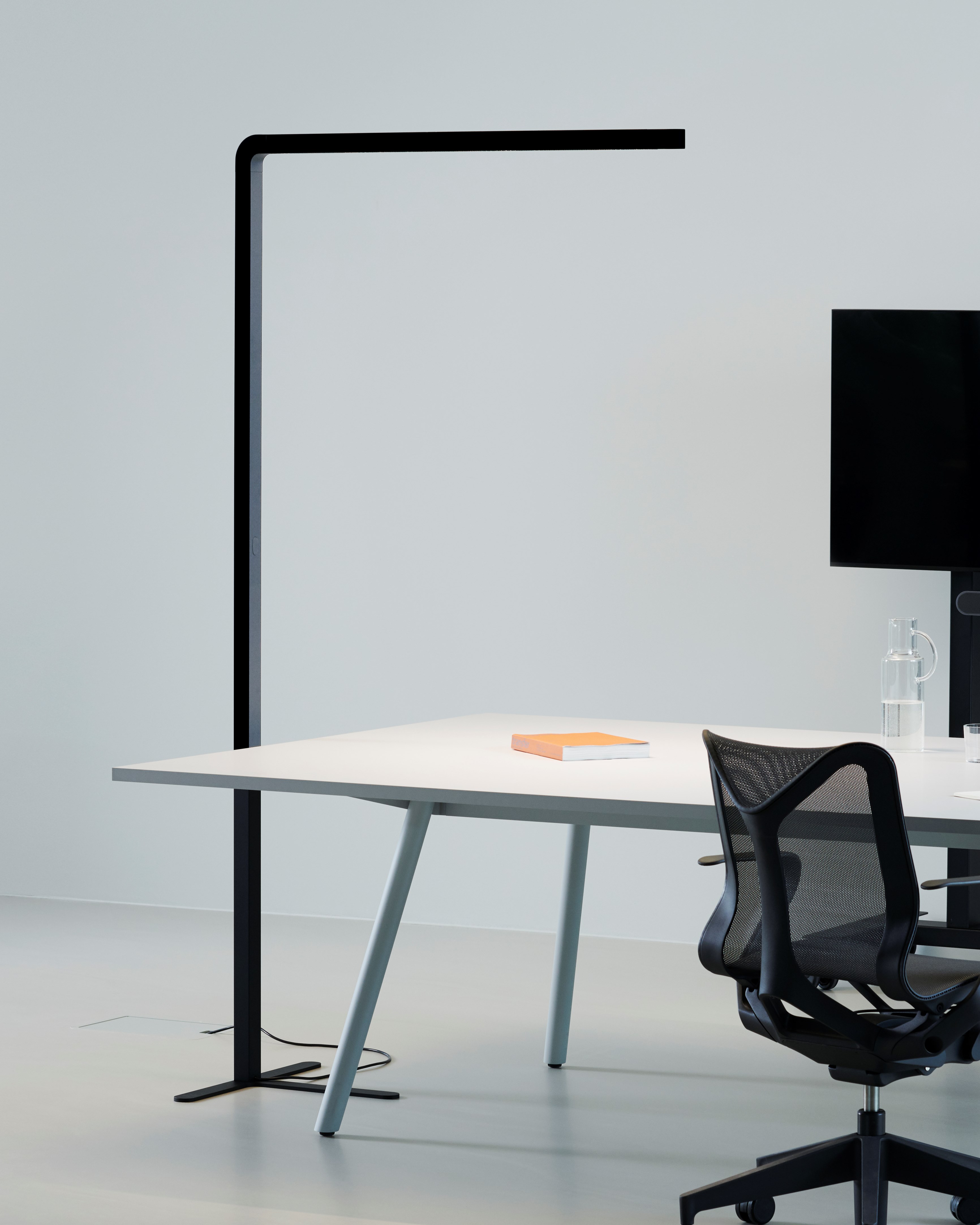 TEAM TWO floor lamp LED By Tobias Grau