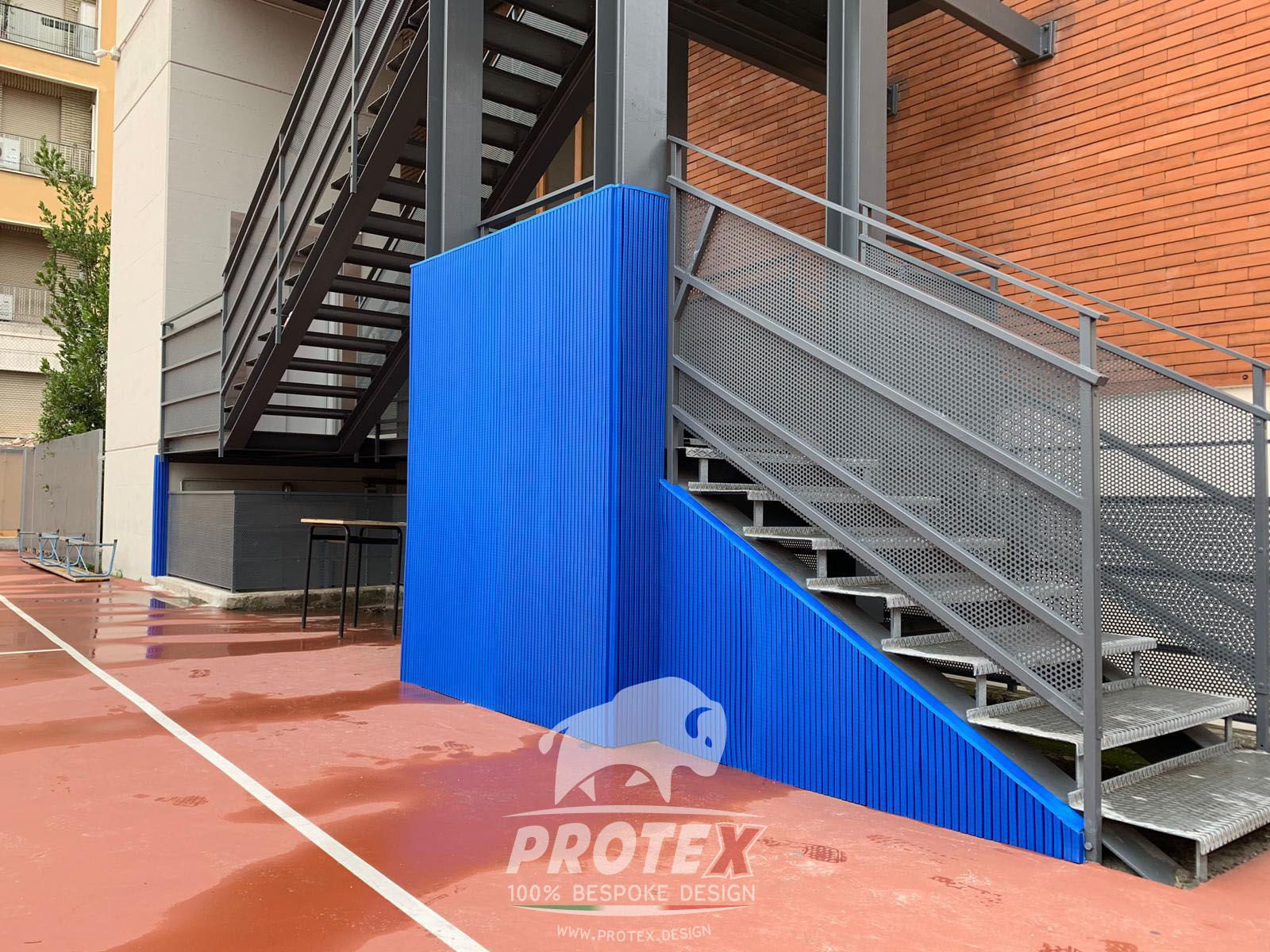 Fireproof Ethylene-vinyl acetate Impact protection Fire escape stair ...