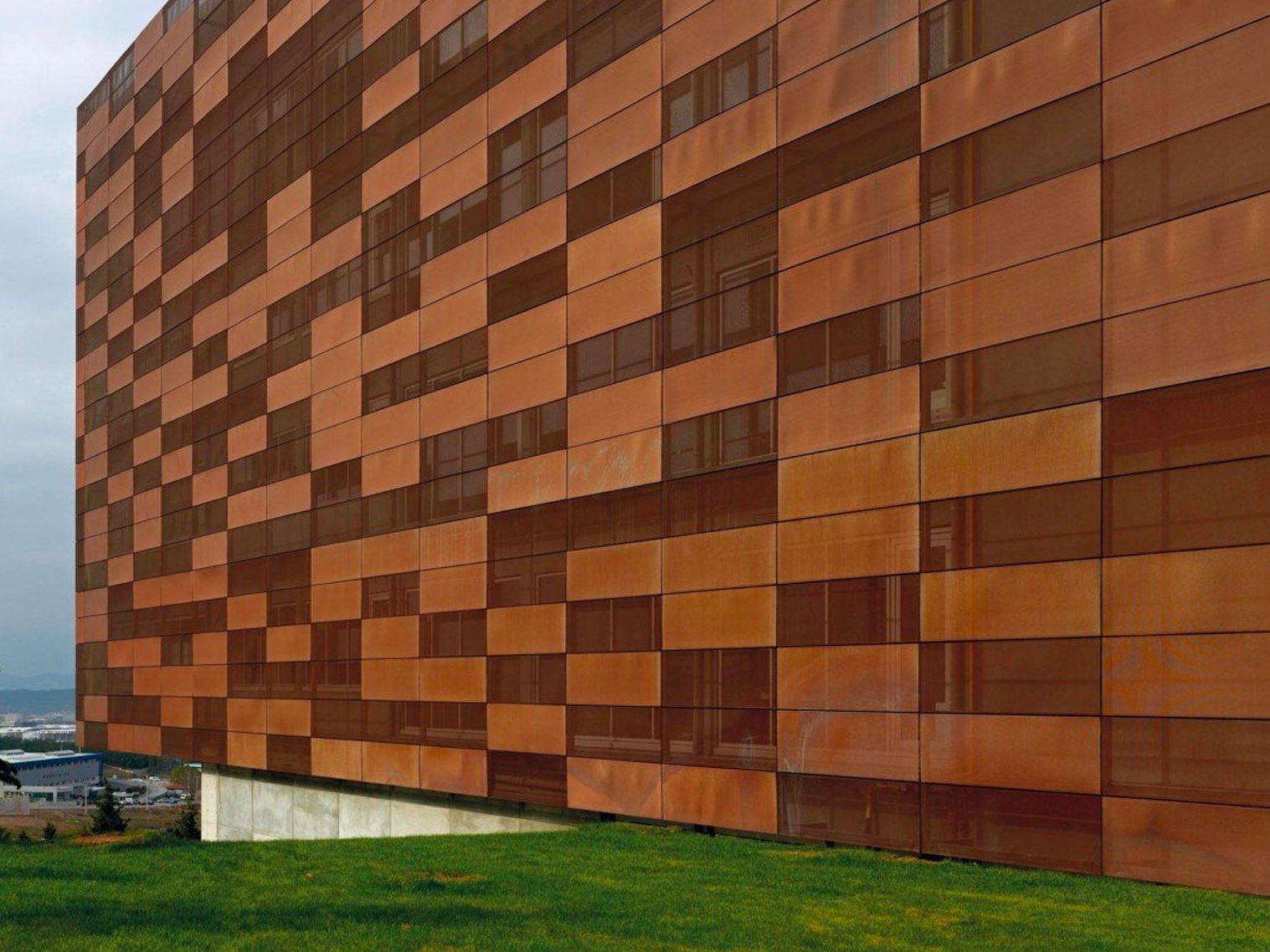 TECU® Design_flatmesh Metal Stretched mesh for facade finish By KME ...