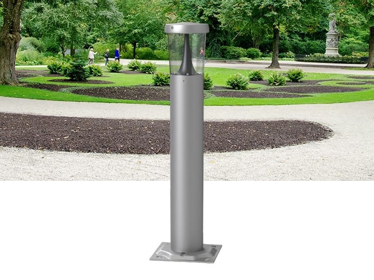 TEO Borne d'éclairage LED en acier pour espaces publics By GHM-ECLATEC | design Eclatec