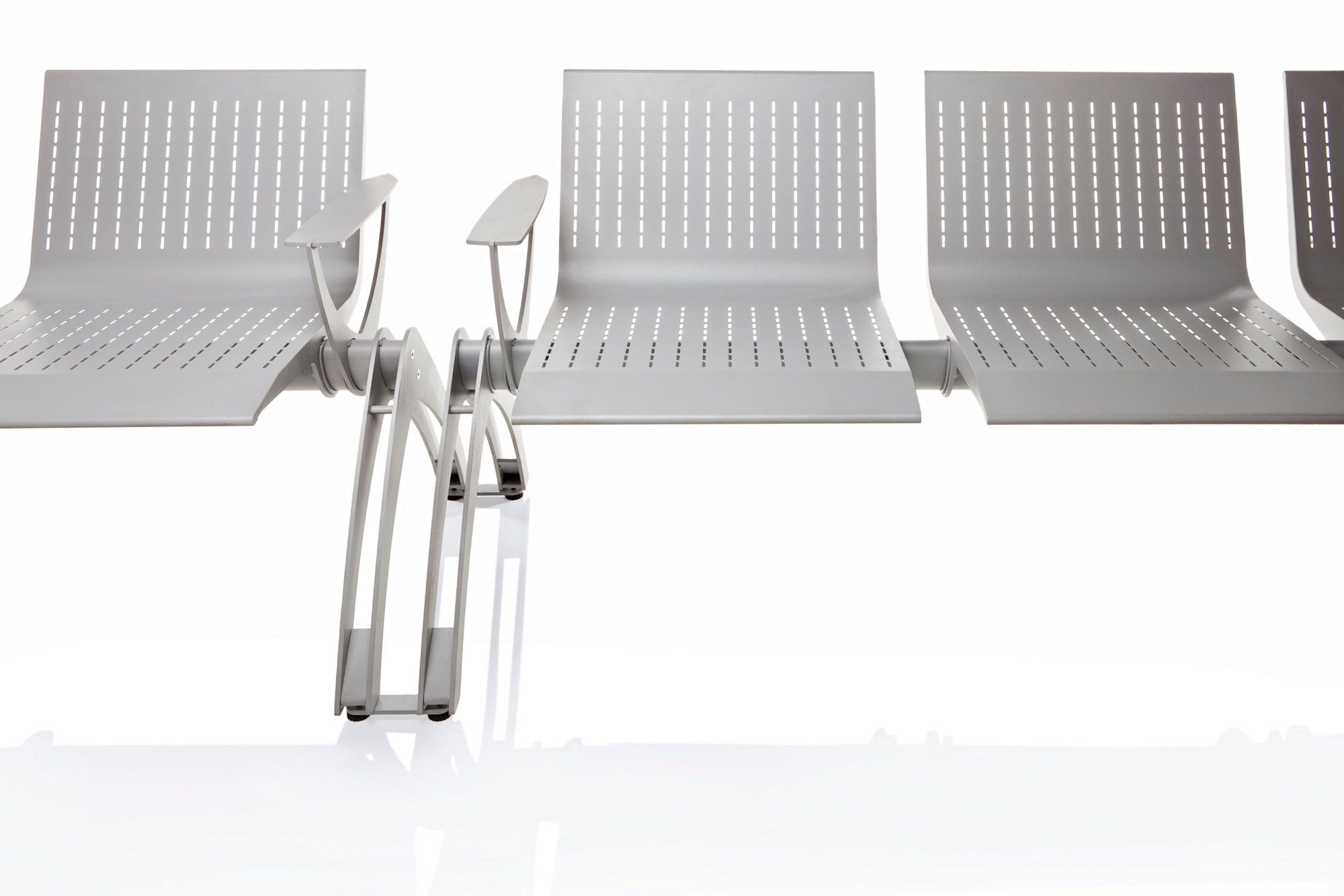 TERMINAL | Steel beam seating By ALMA DESIGN design Nicola Cacco