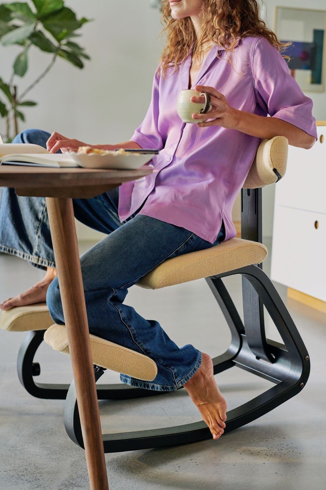 Varier Thatsit Balans Active Kneeling Chair With Back at Ralph Scott blog