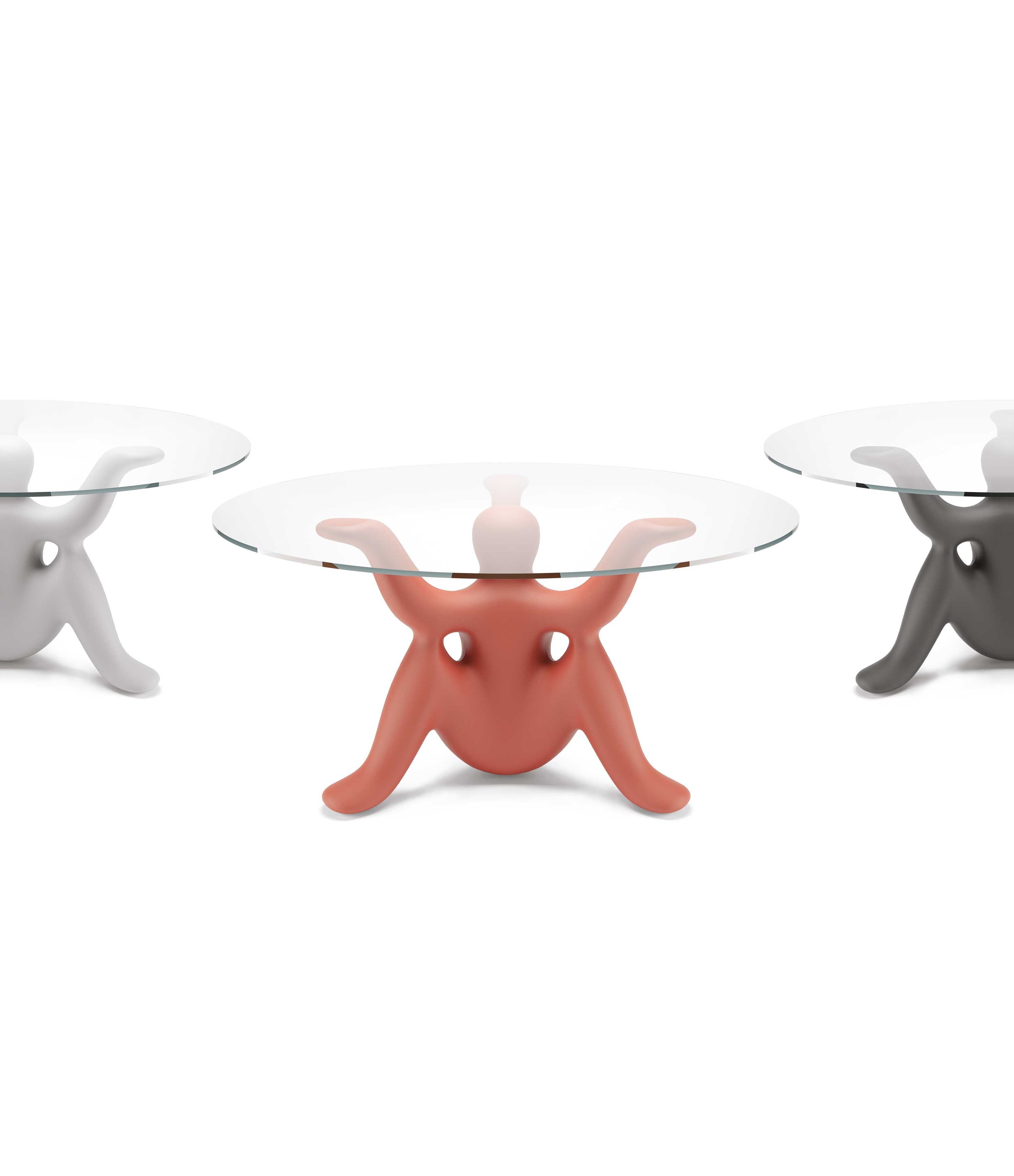 HELPYOURSELF Round polyethylene table By Qeeboo | design Philippe Starck