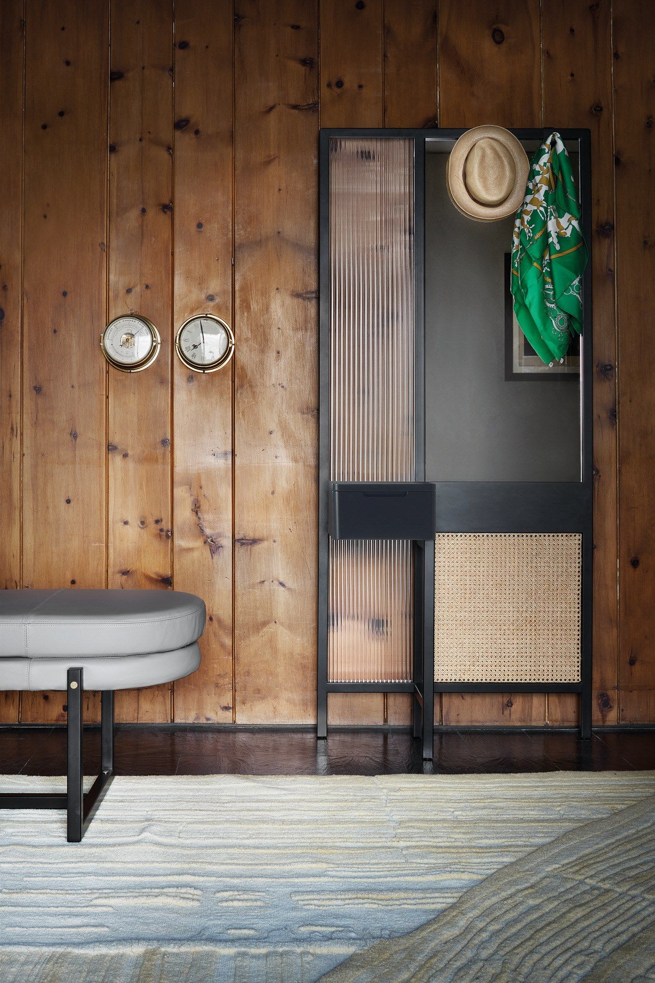 Free standing hallway unit THRESHOLD By arflex design Neri&Hu