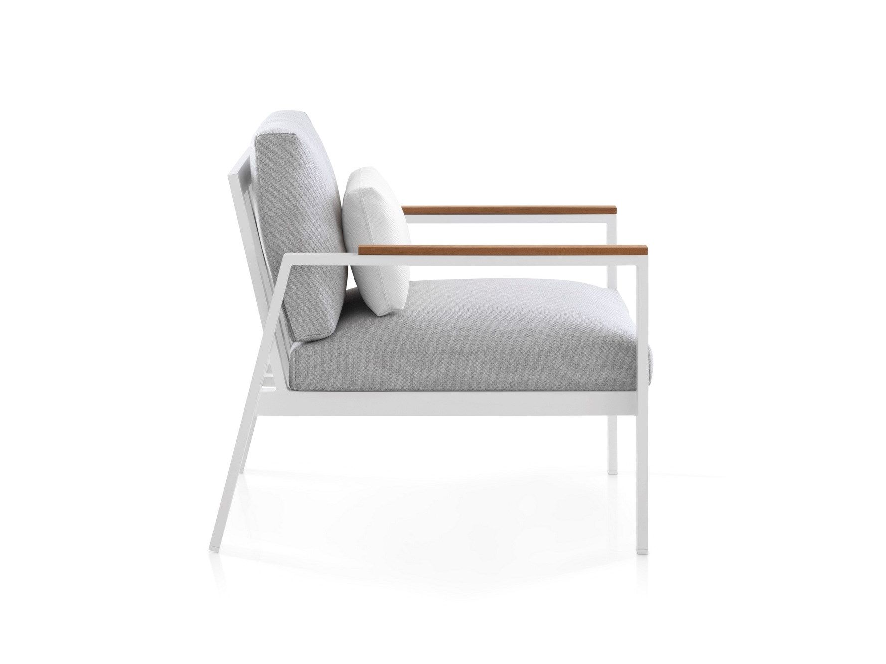 TIMELESS | Armchair By GANDIABLASCO design José Antonio Gandía-Blasco ...