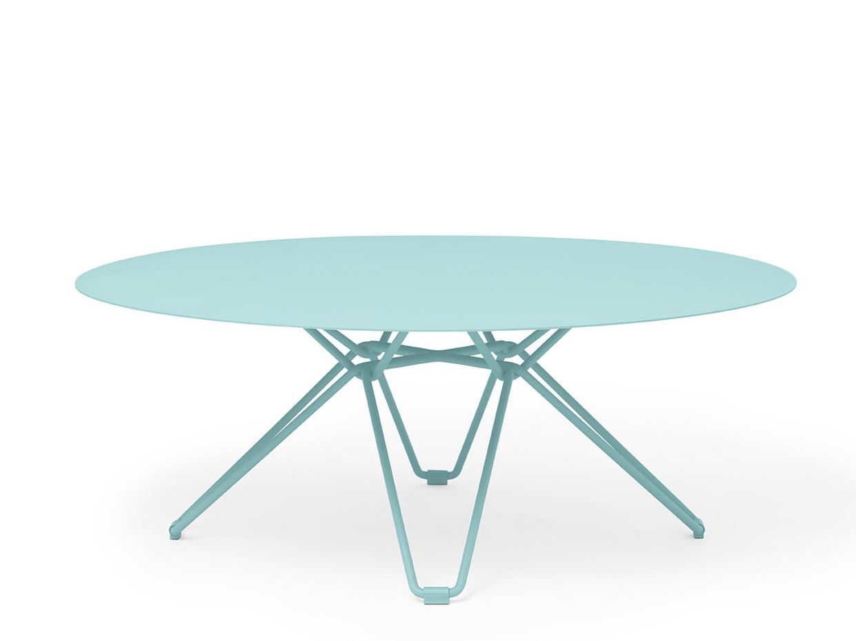 TIO | Round coffee table By Massproductions design Chris Martin