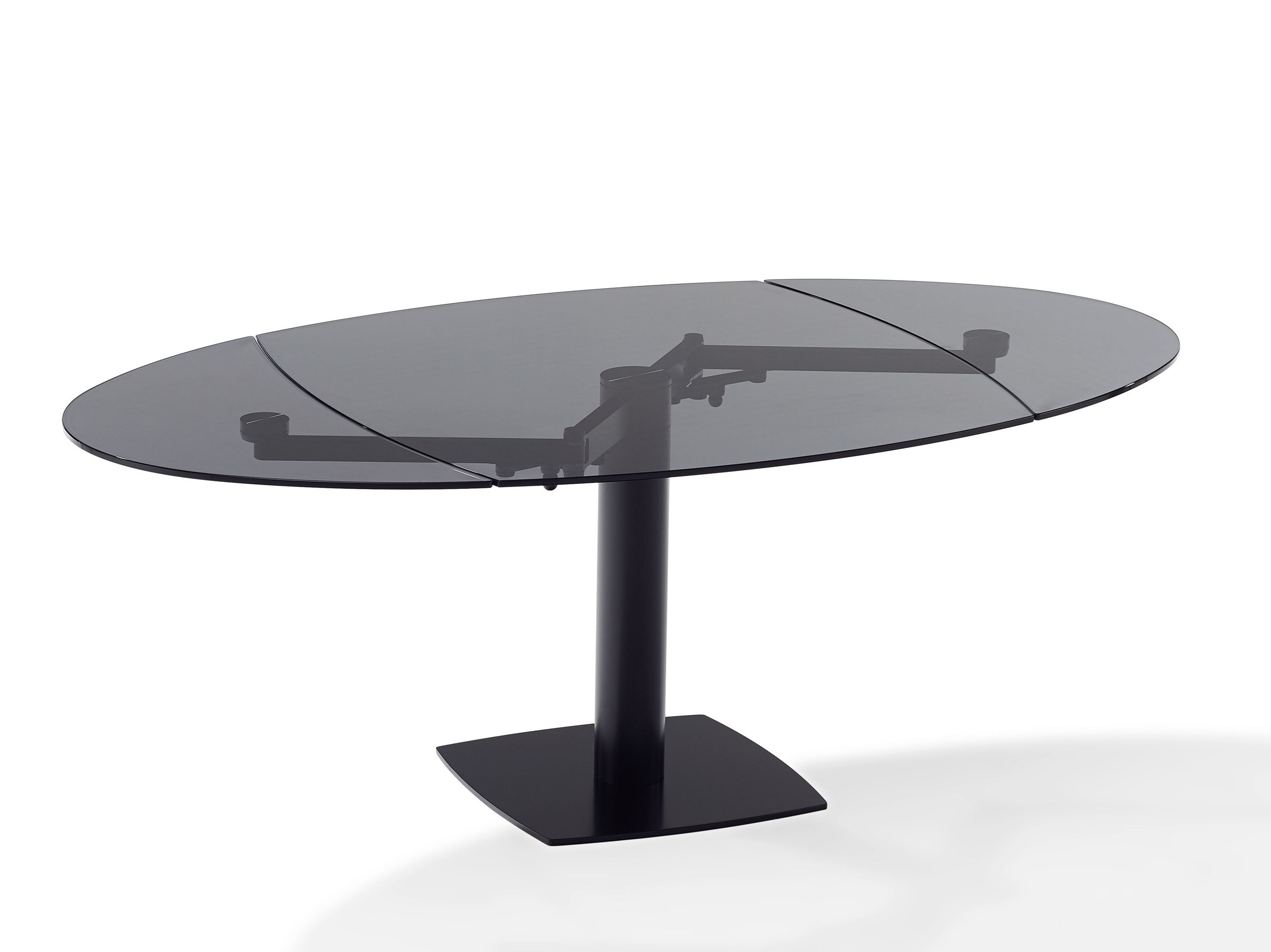 TITAN III | Table ovale By Draenert design Georg Appeltshauser