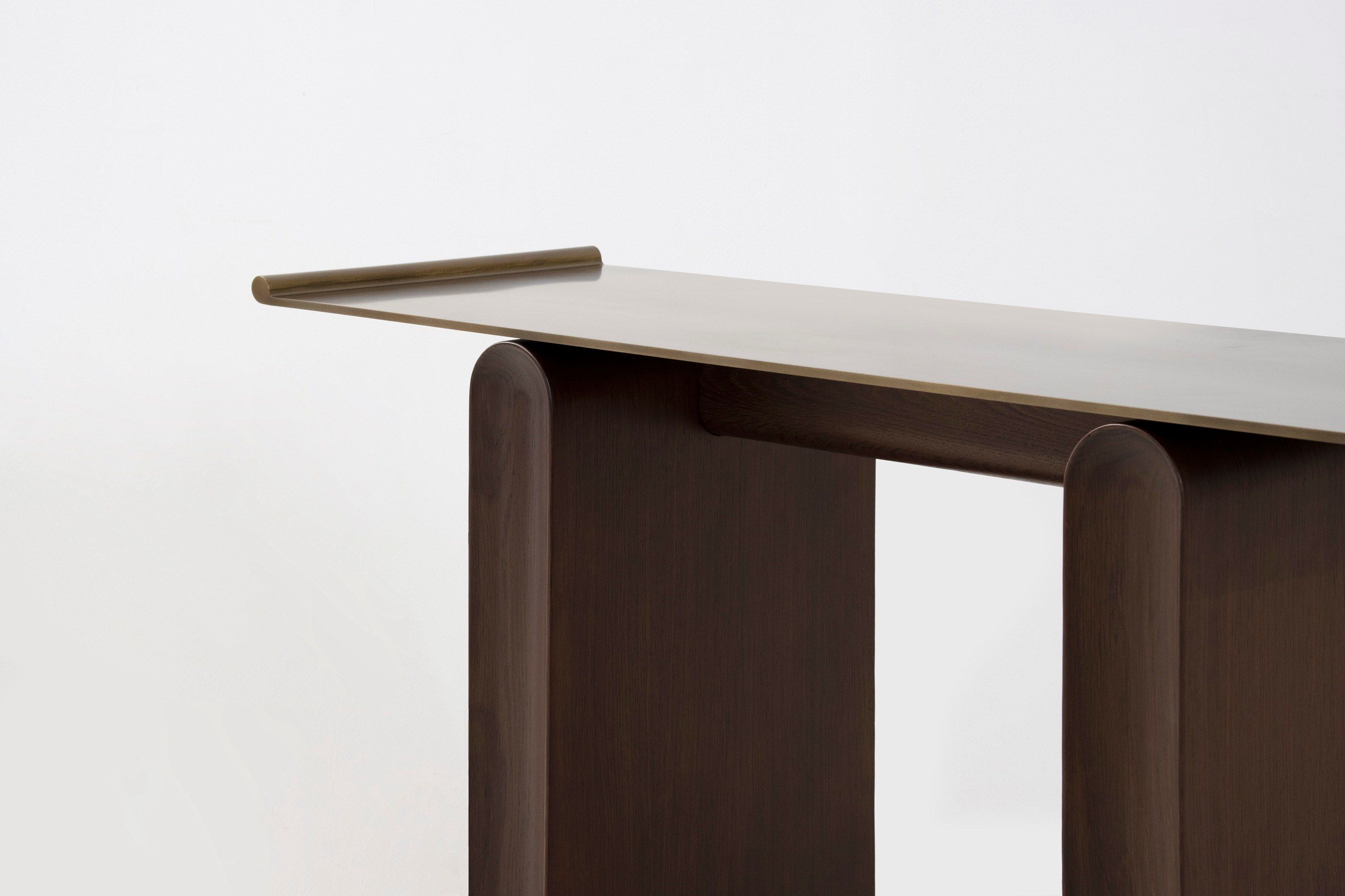 TONKIN Rectangular console table By District Eight