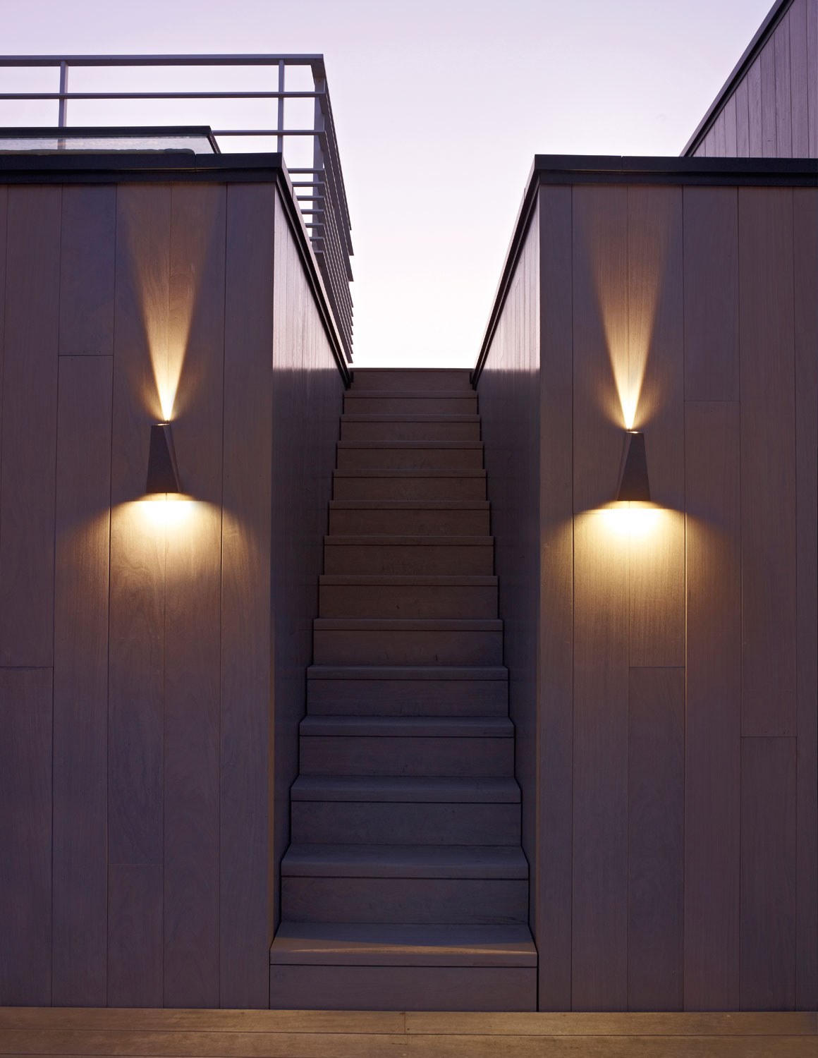 TOPIX L X Aplique para exteriores By Delta Light