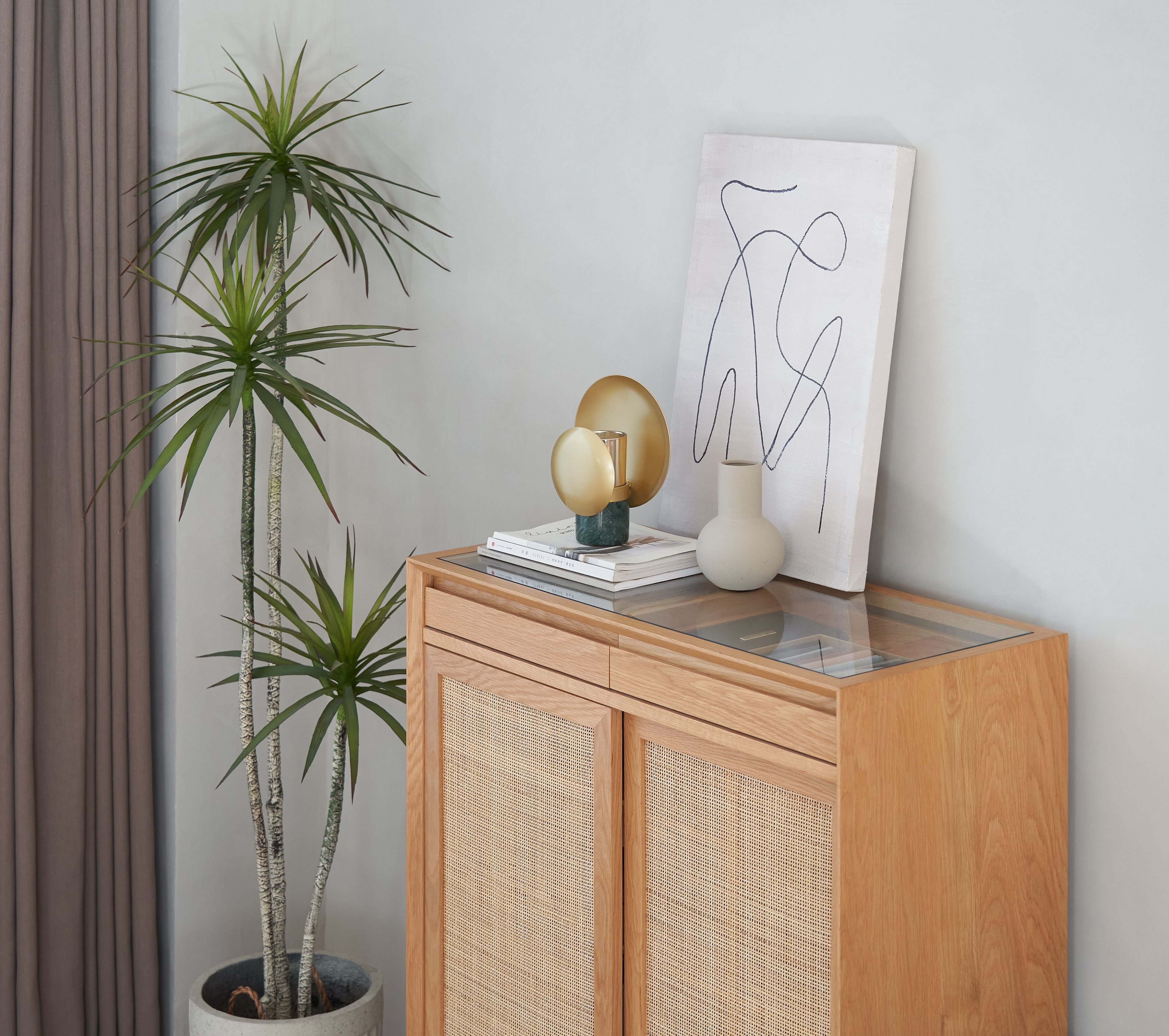 TORII Wooden highboard with sliding doors By grado design