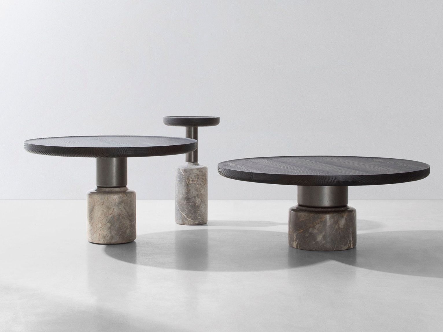 TORUS Round fir coffee table By District Eight