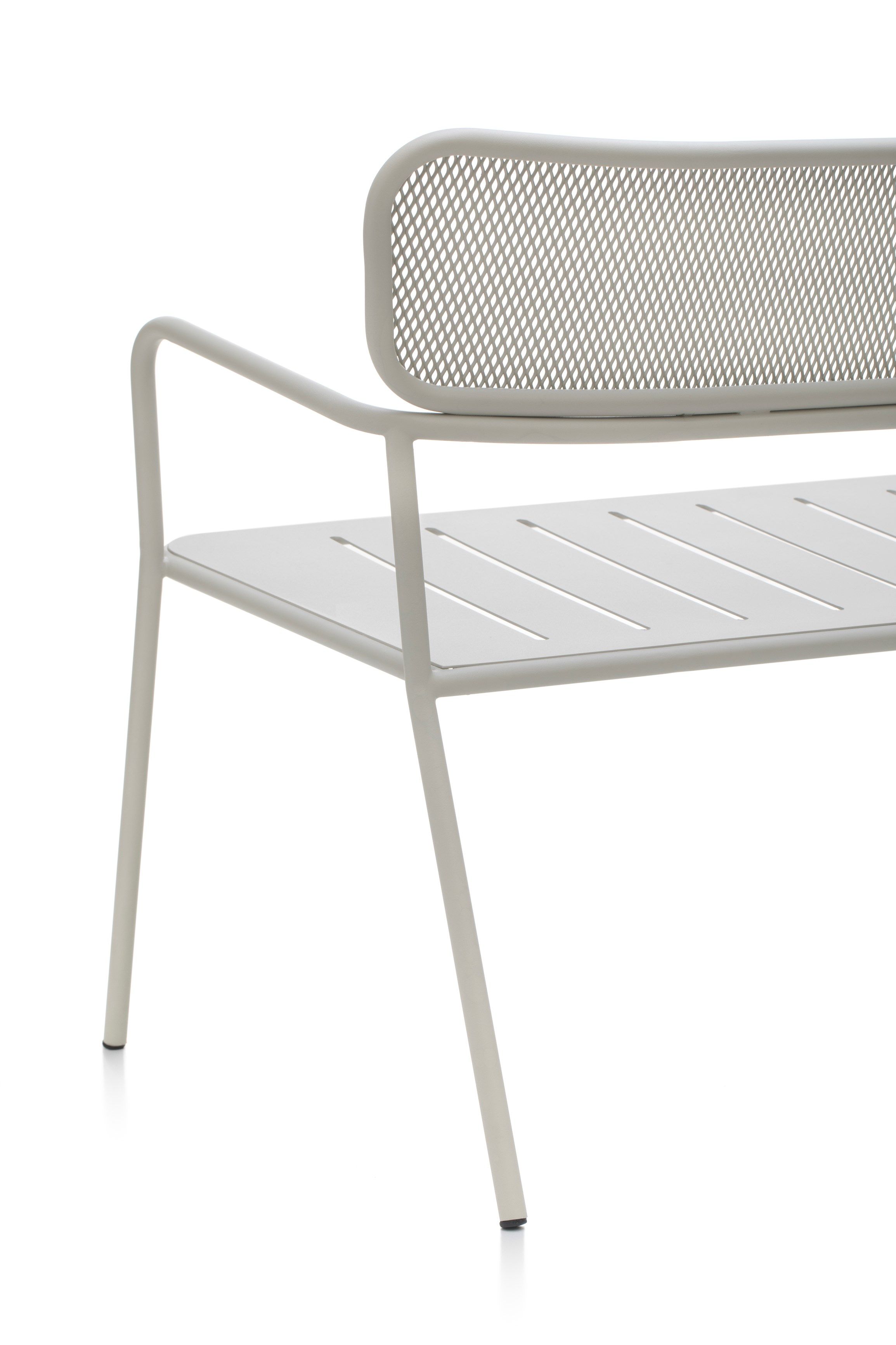 TOTEM | Garden bench By Garda Furniture design AM Studio