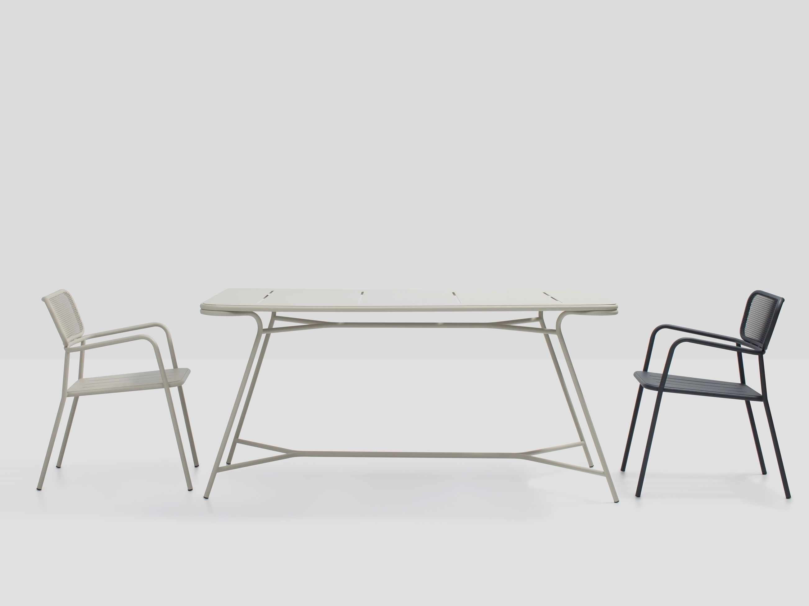 TOTEM | Rectangular table By Garda Furniture design AM Studio